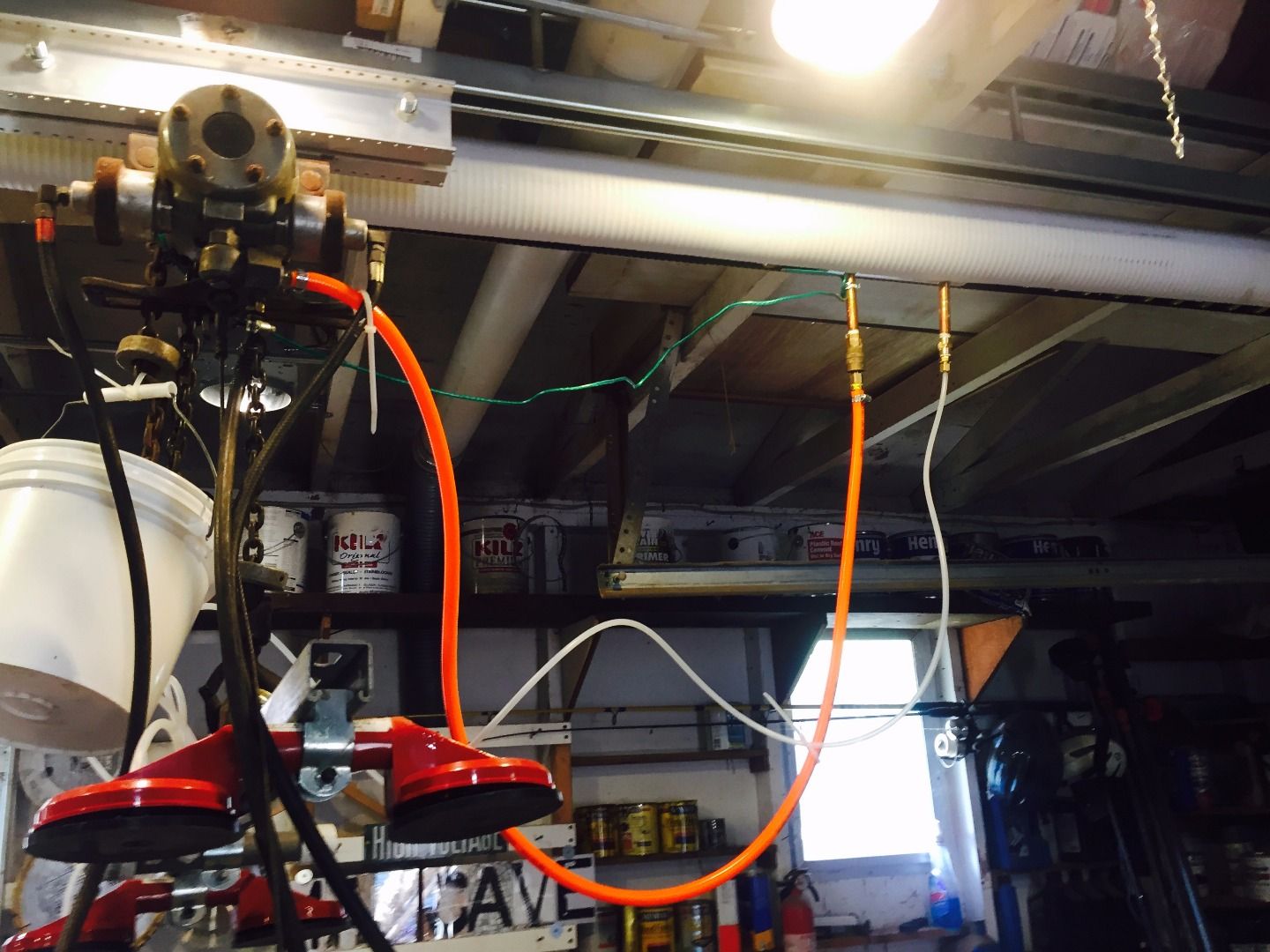 How to Make a Vacuum Powered Plywood Lifter for Your Workshop : 5 Steps ...