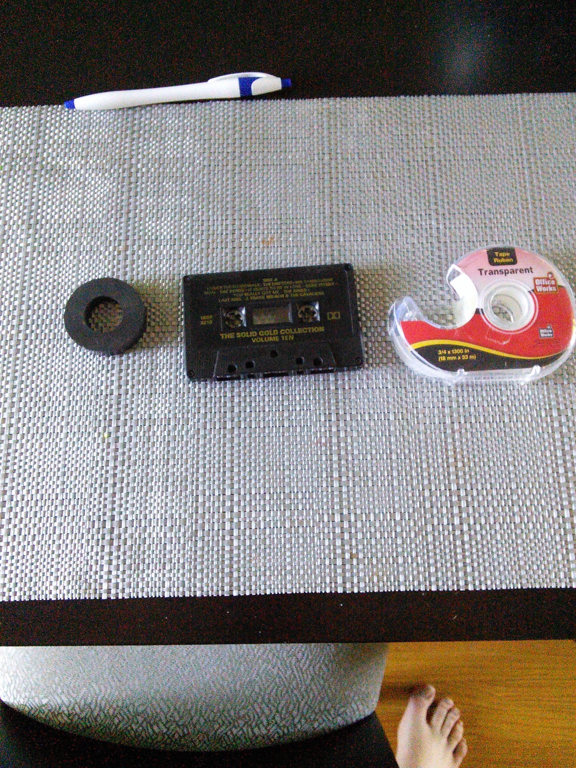 Hack a Commercial Cassette Into a Recordable One : 5 Steps - Instructables