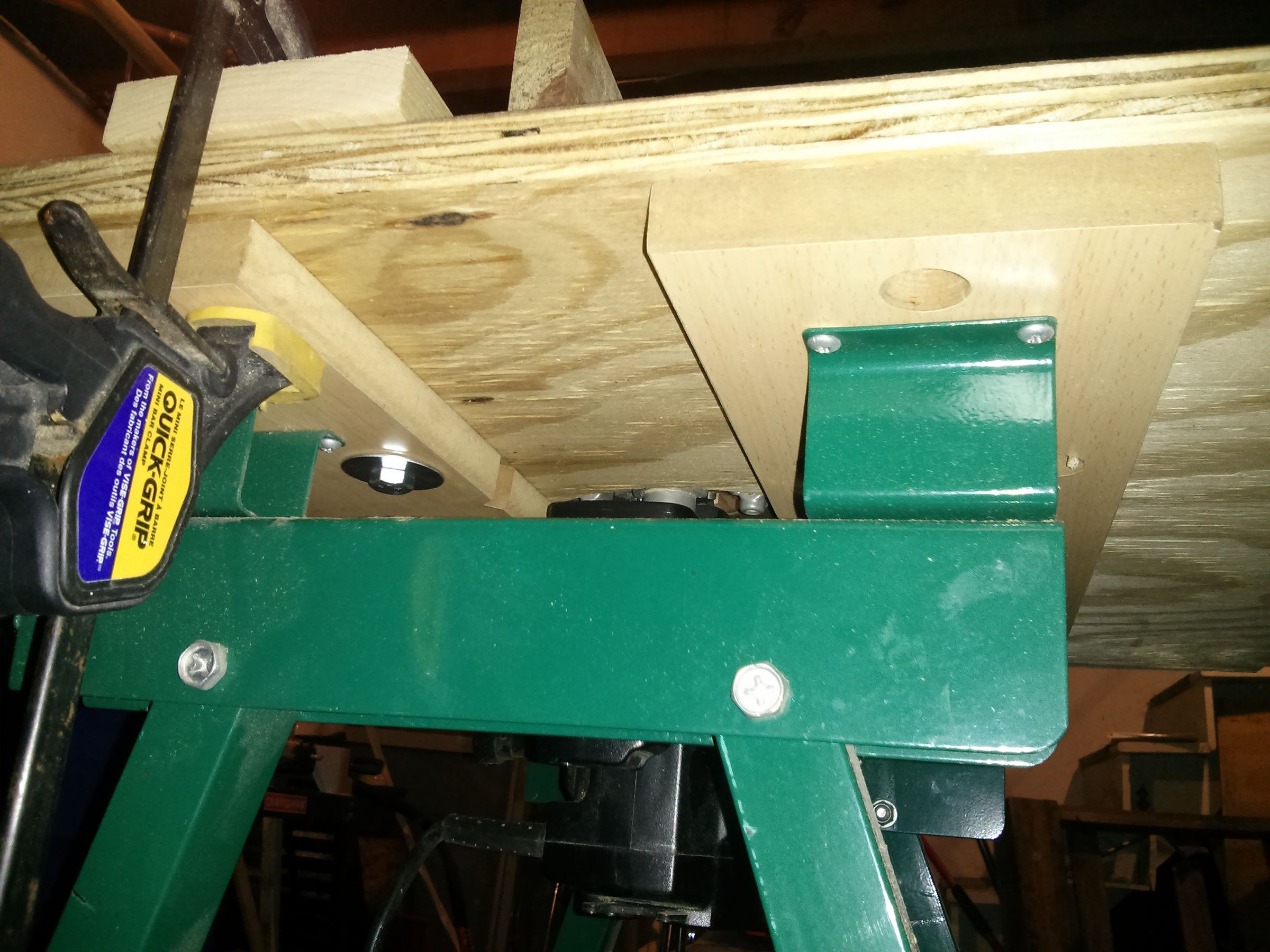Work Bench Router Table : 8 Steps - Instructables
