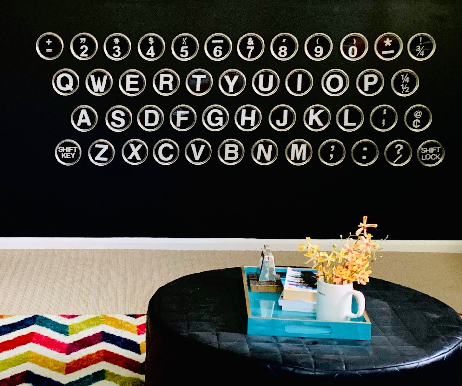 Make a Typewriter Keyboard Wall With Paper + Resin! : 7 Steps (with ...