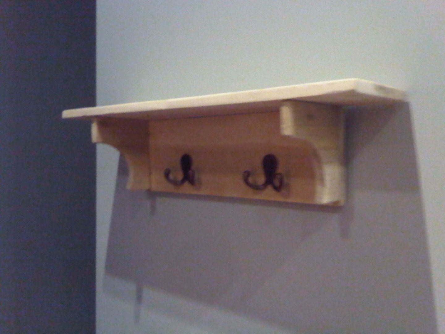 Recycled Pallet Coat Hook Board - Instructables