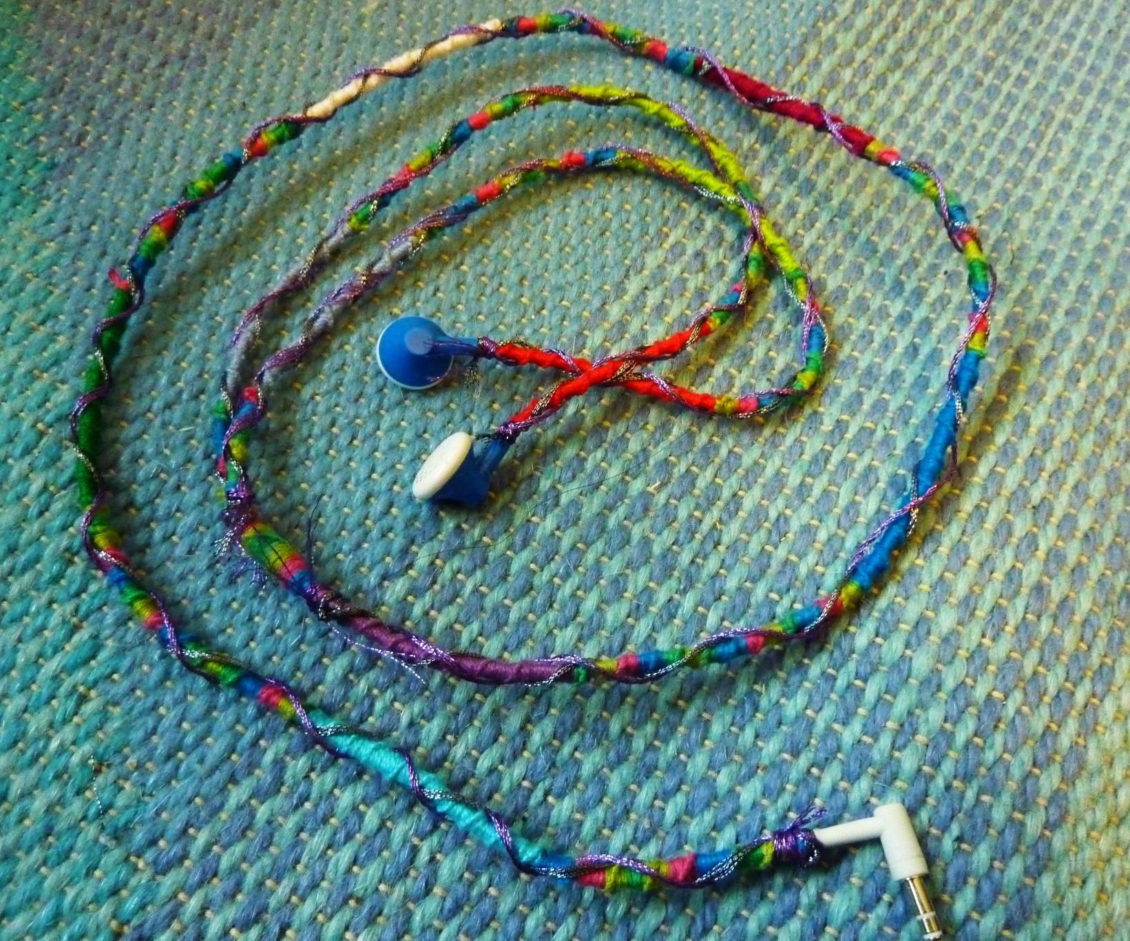 How to Make Earbuds Colorful Using Thread : 8 Steps (with Pictures ...