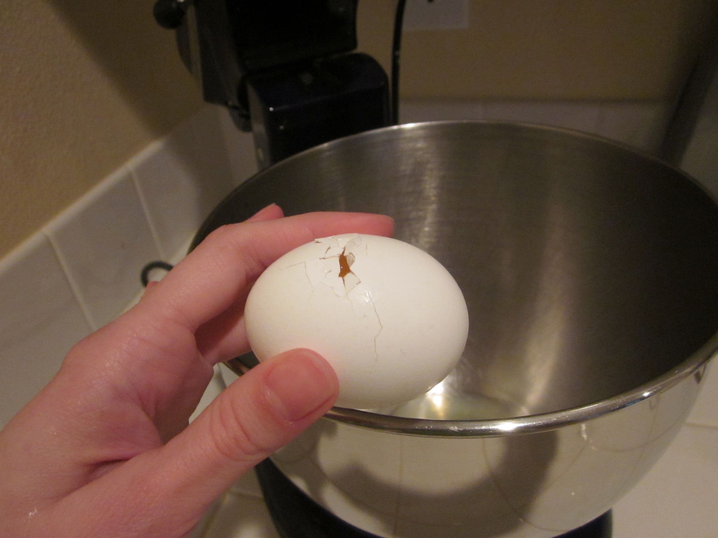Separate Egg Whites Easily : 7 Steps (with Pictures) - Instructables