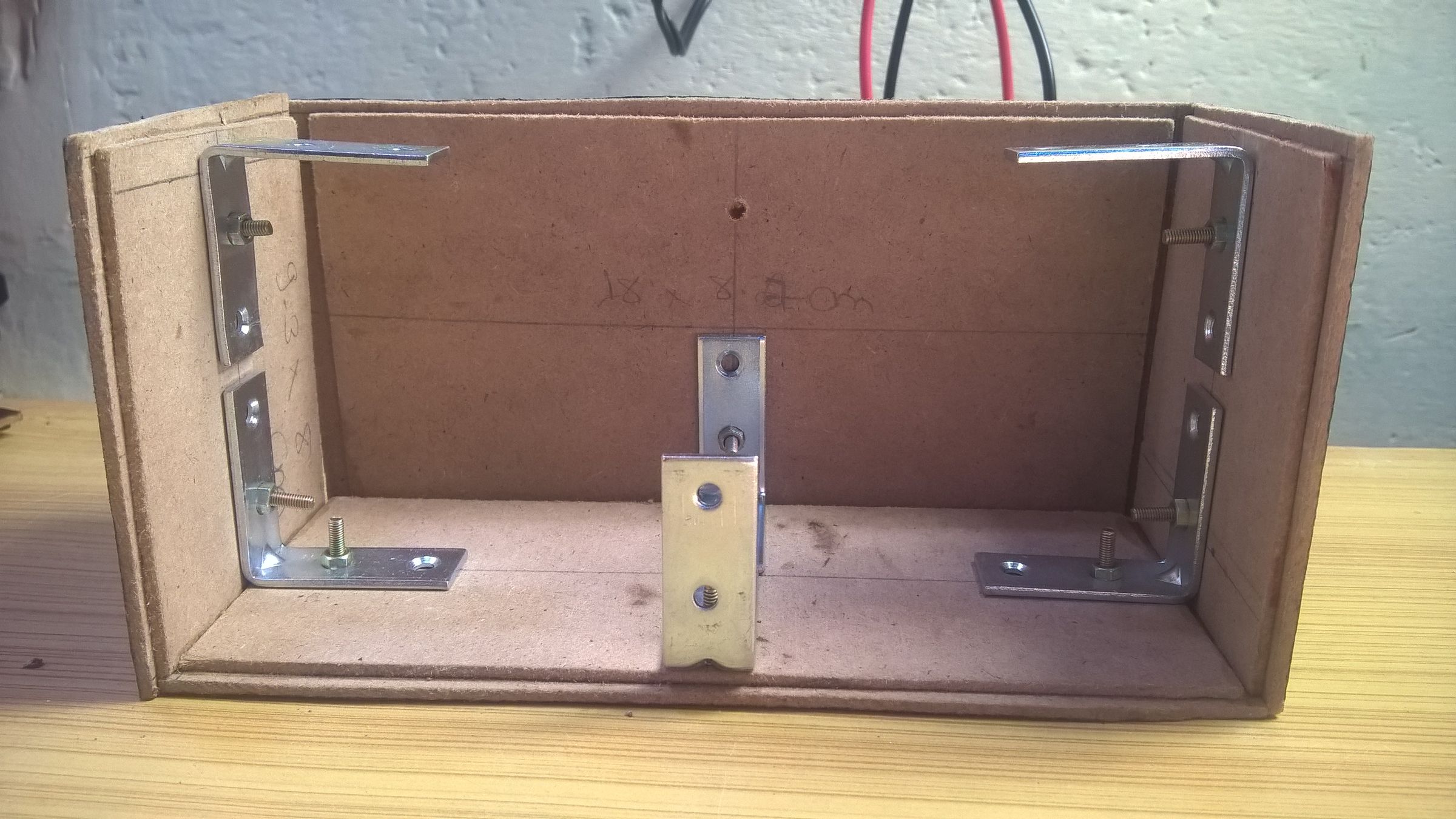 Make Your Own Cheap Portable MP3 Player (Bluetooth, USB, AUX, SD Card ...