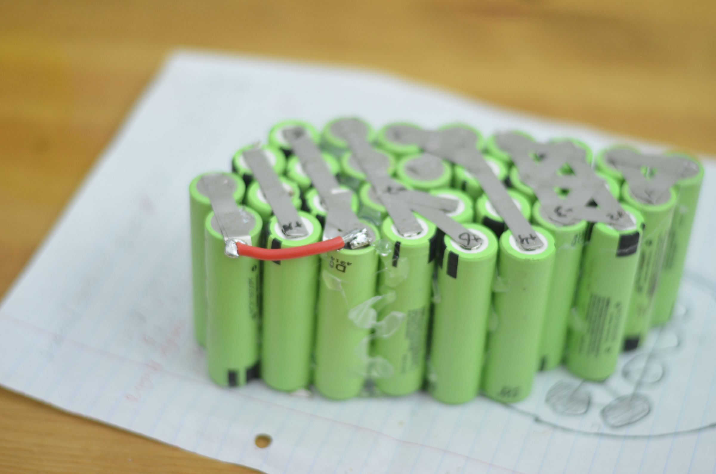 How to Make a Lithium Battery for an Electric Bicycle : 12 Steps (with ...