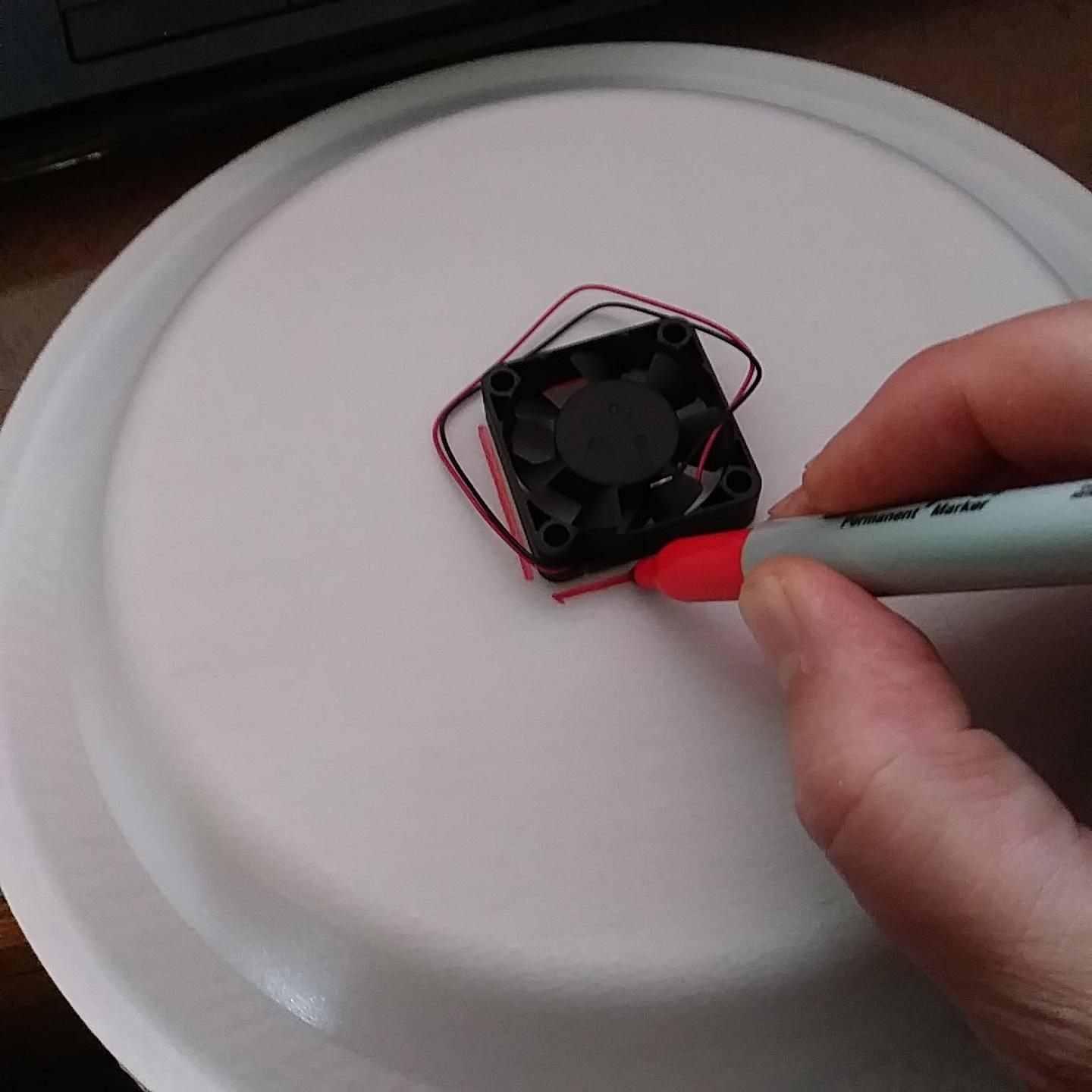 Solar Powered Hovercraft : 7 Steps - Instructables