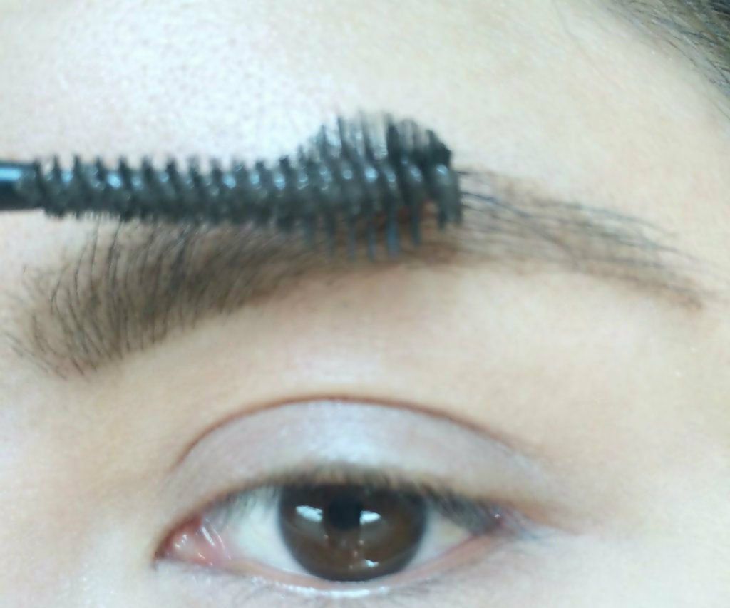 How to Fill in Eye Brows : 5 Steps (with Pictures) - Instructables
