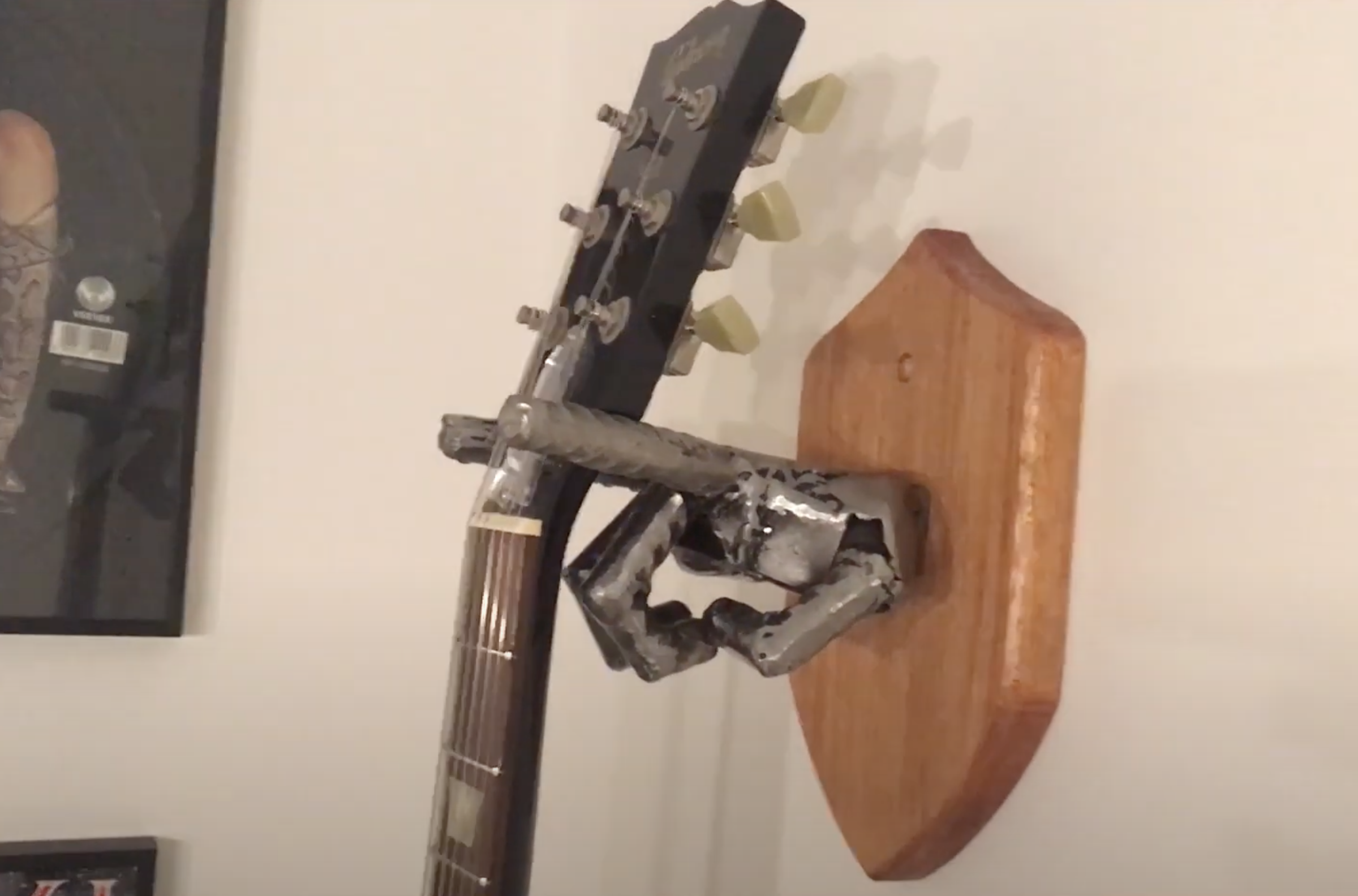 Metal Hand Guitar Holder : 6 Steps (with Pictures) - Instructables