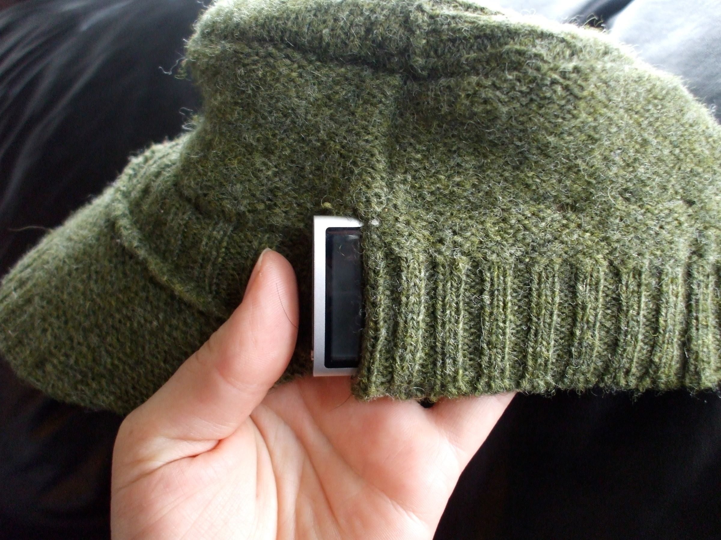 How to Make an IPod Hat : 11 Steps (with Pictures) - Instructables