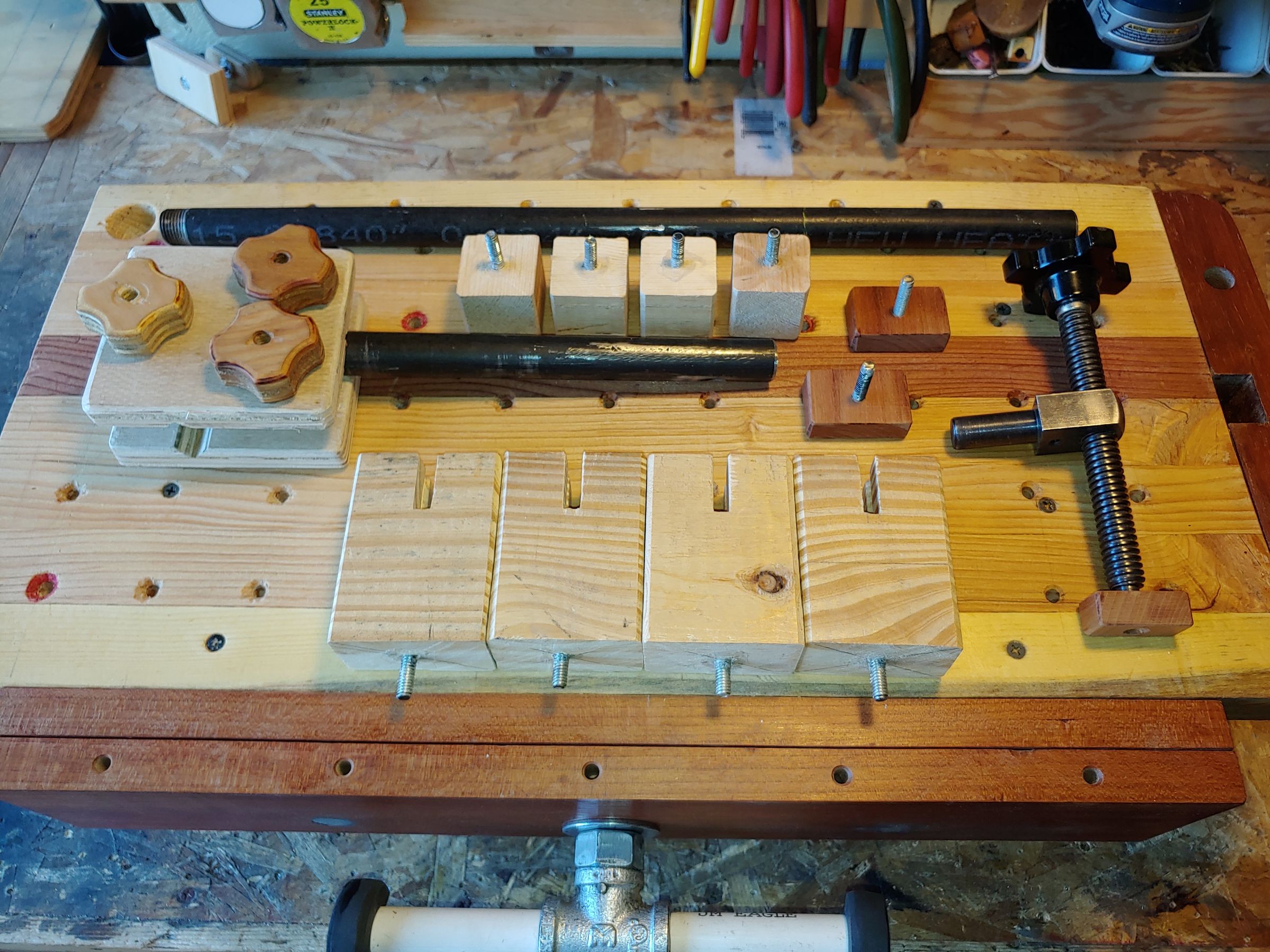 Mini-Work Bench : 10 Steps - Instructables