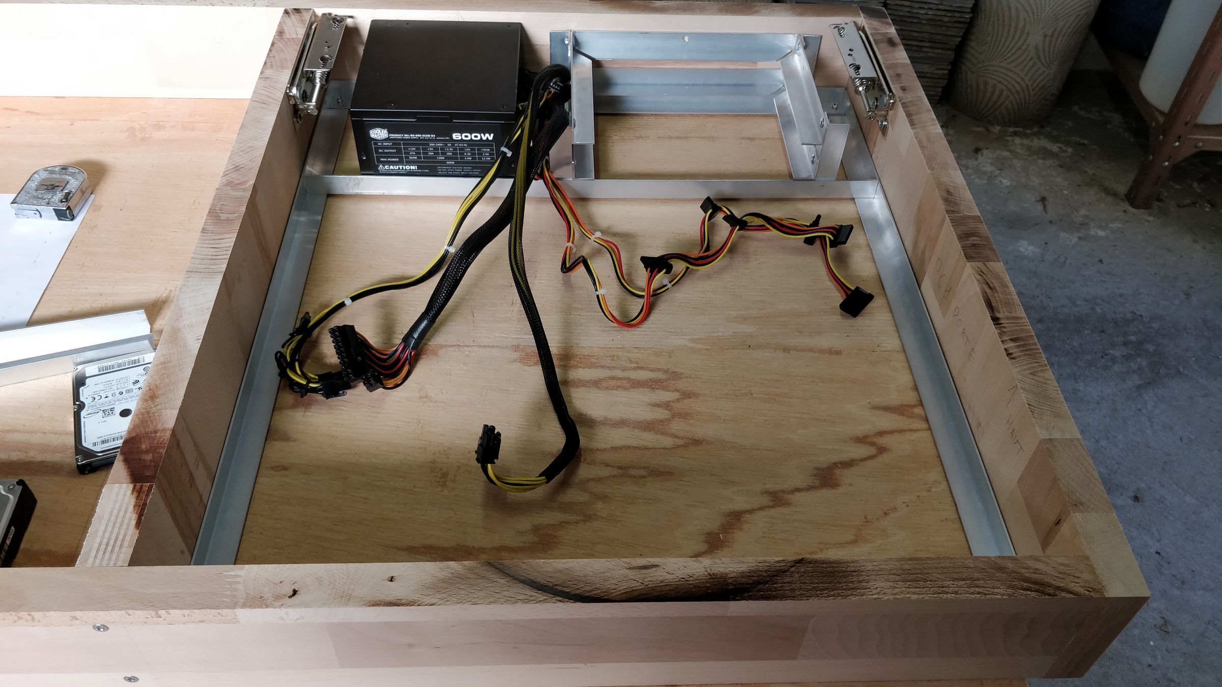 Desk With Built-in Computer and Laptop Height Stand : 10 Steps (with ...