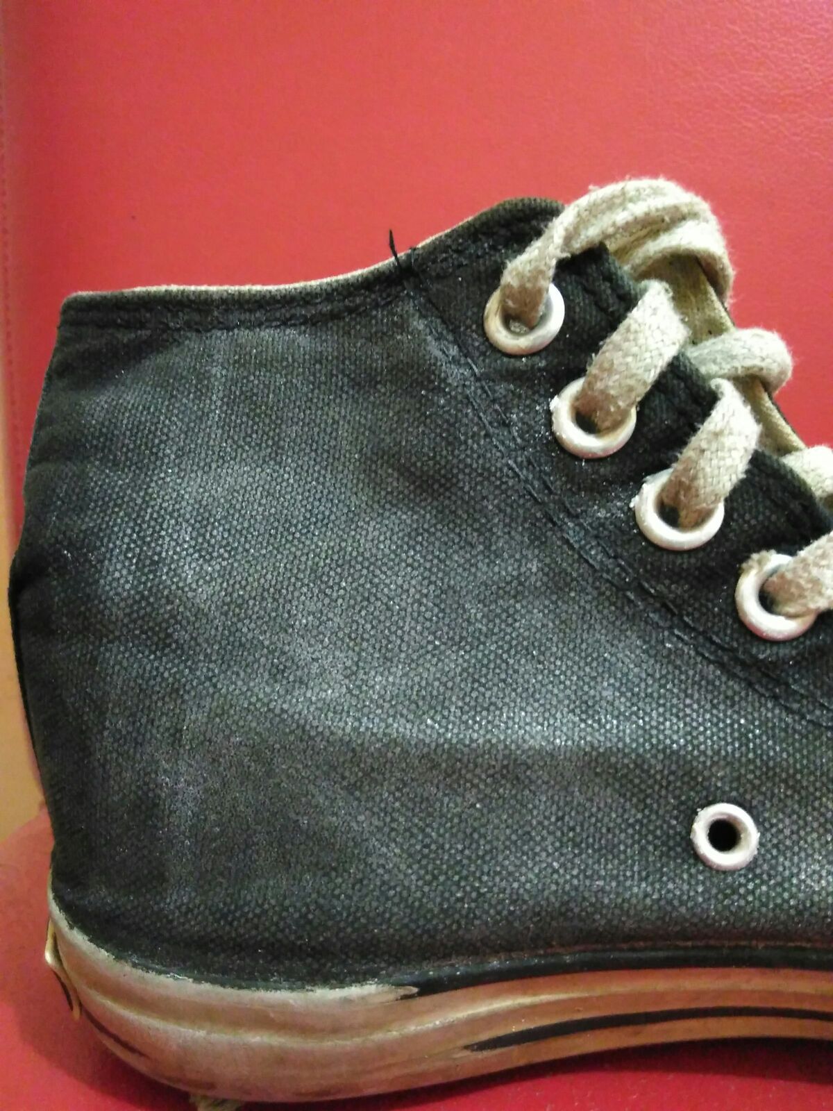 How to Make Your Shoes Waterproof : 6 Steps (with Pictures) - Instructables