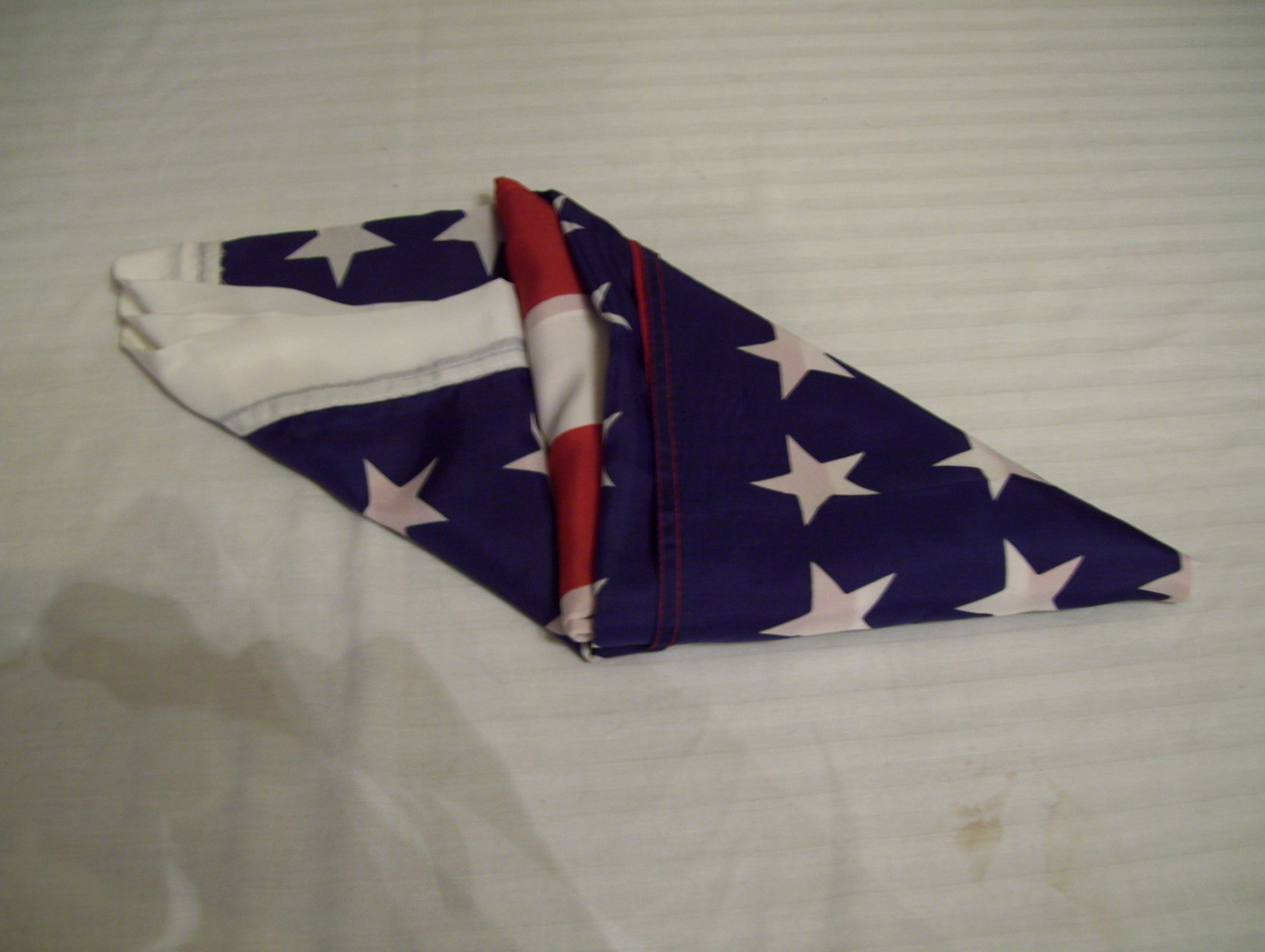 How to Properly Fold a American Flag : 5 Steps - Instructables