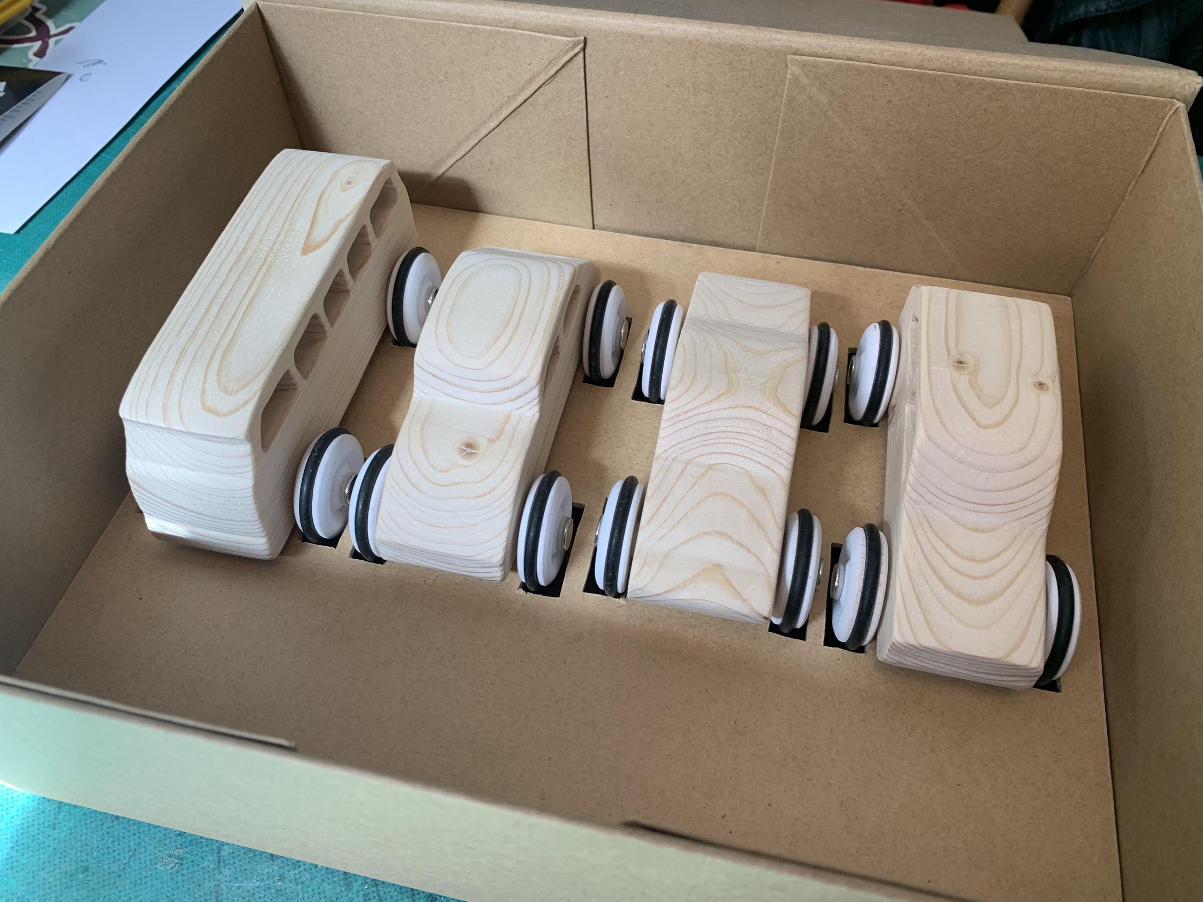 Simple Wooden Classic Cars. : 8 Steps (with Pictures) - Instructables