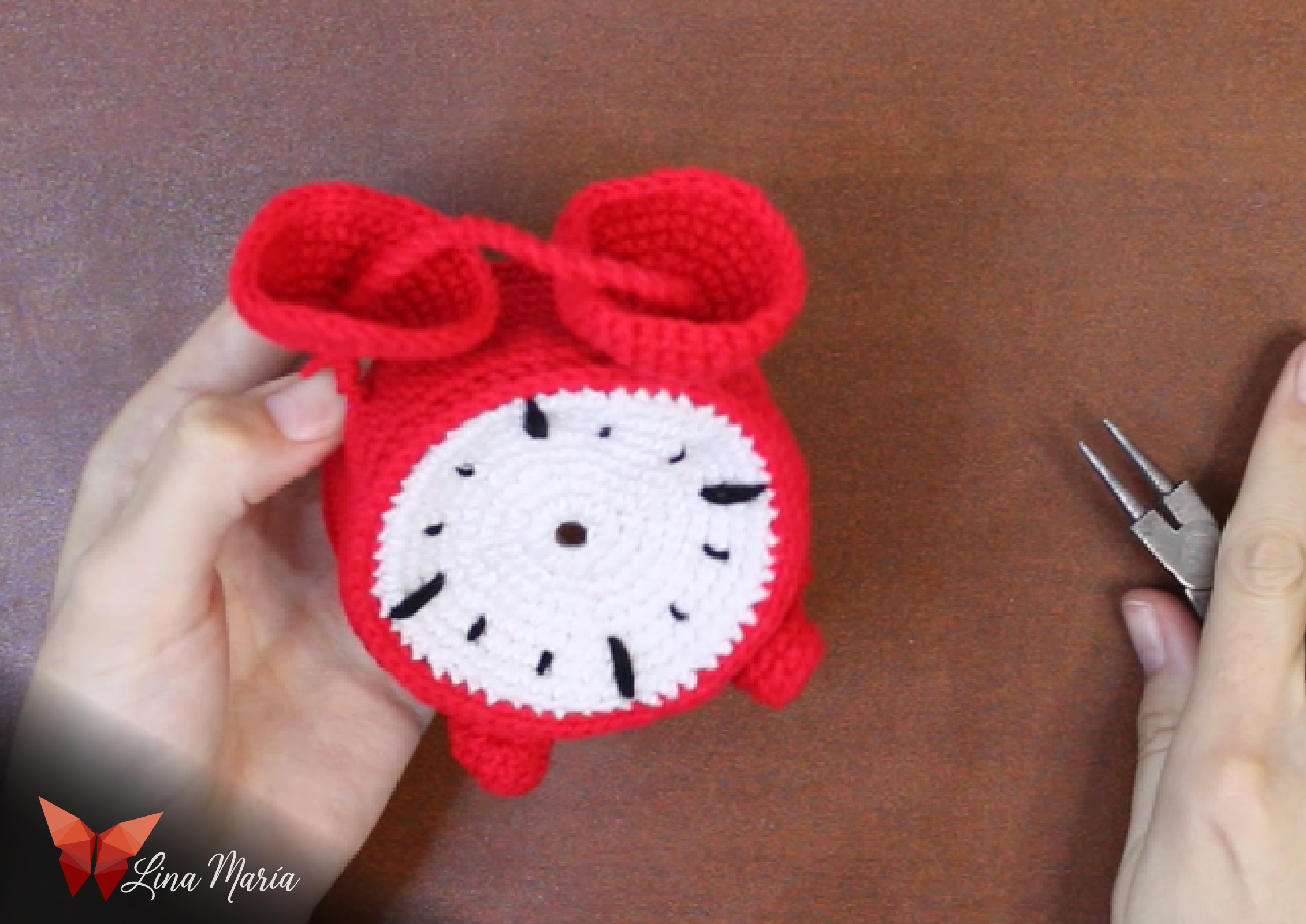 Crochet Knitting Clock ⏰ : 33 Steps (with Pictures) - Instructables