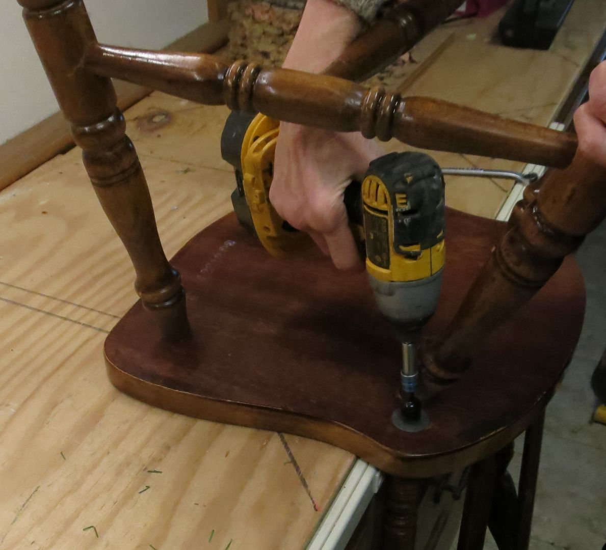 Upcycle Broken Chair : 3 Steps - Instructables