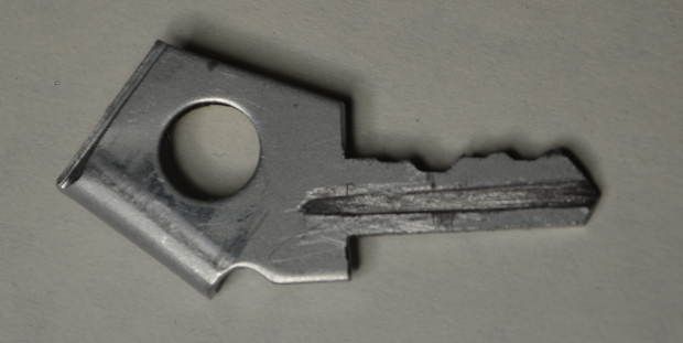 Make a Working Key From Scrap Metal by Reverse Engineering a Lock : 9 ...