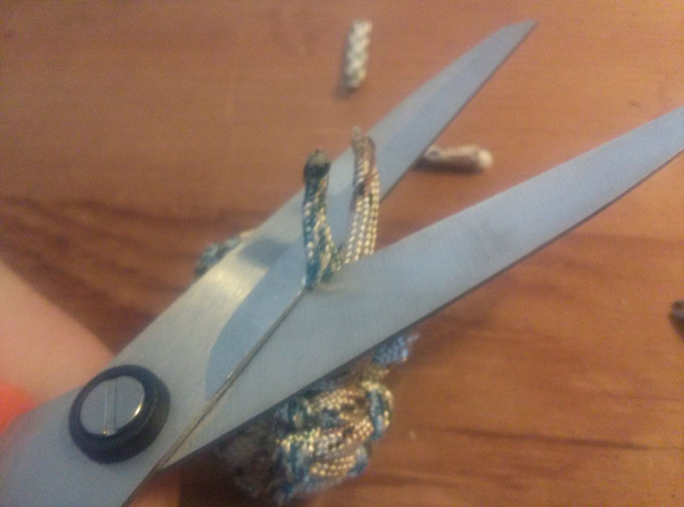 Paracord Neckerchief Slide : 6 Steps - Instructables