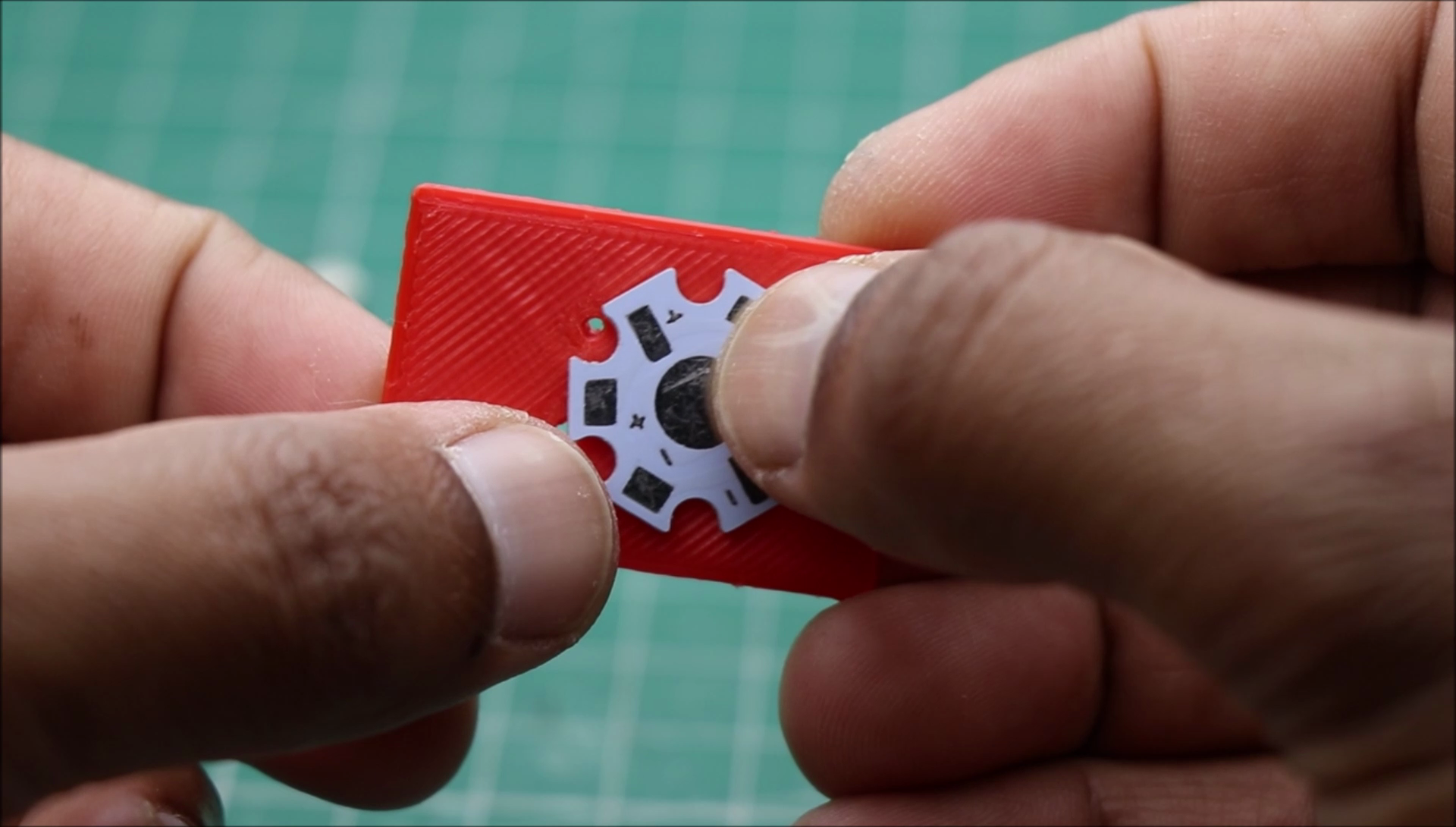 How to Make Mini Rechargeable Powerful LED Light : 8 Steps (with ...