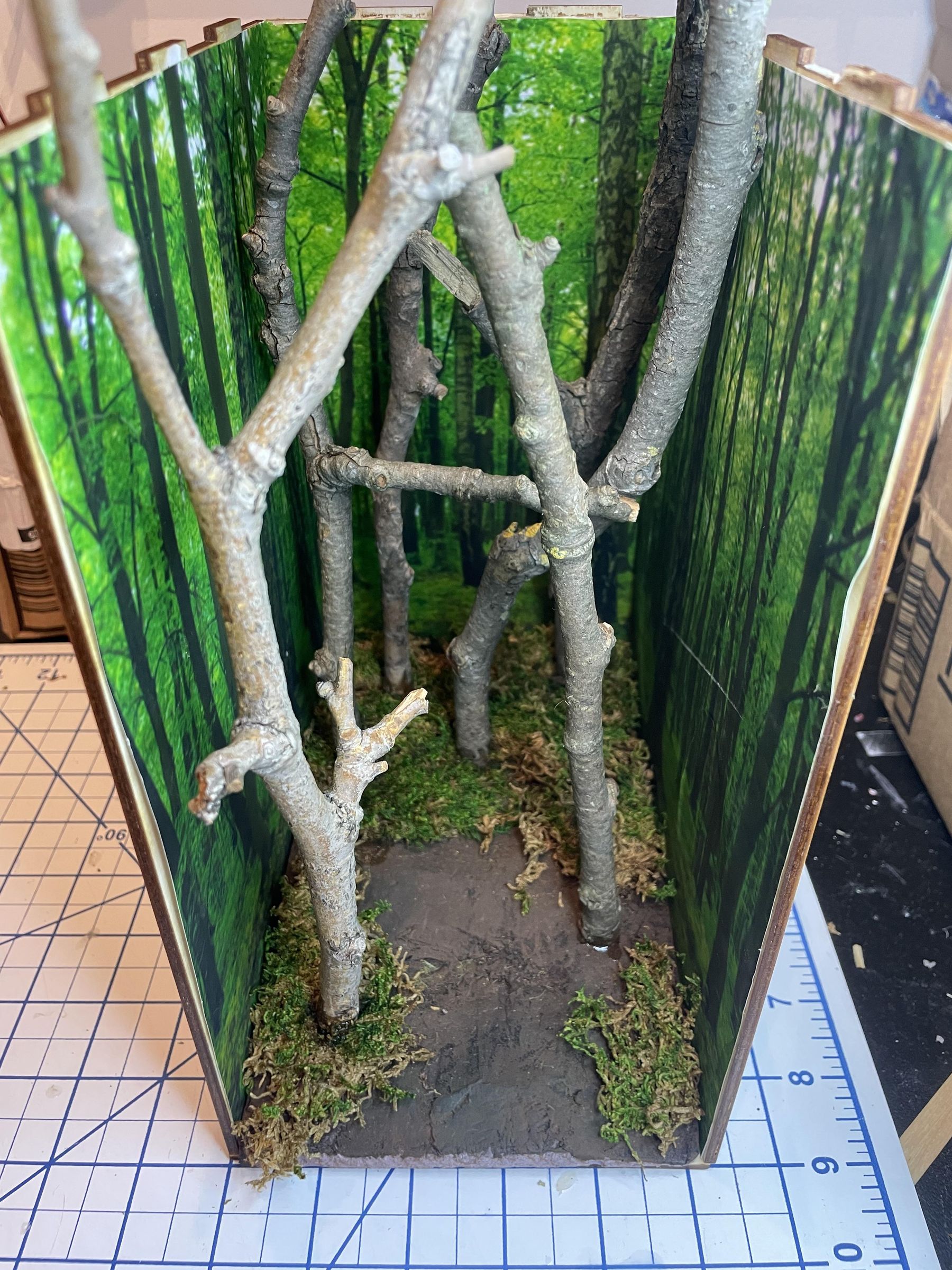 Practical Guide to Creating BookNooks : 33 Steps (with Pictures) - Instructables