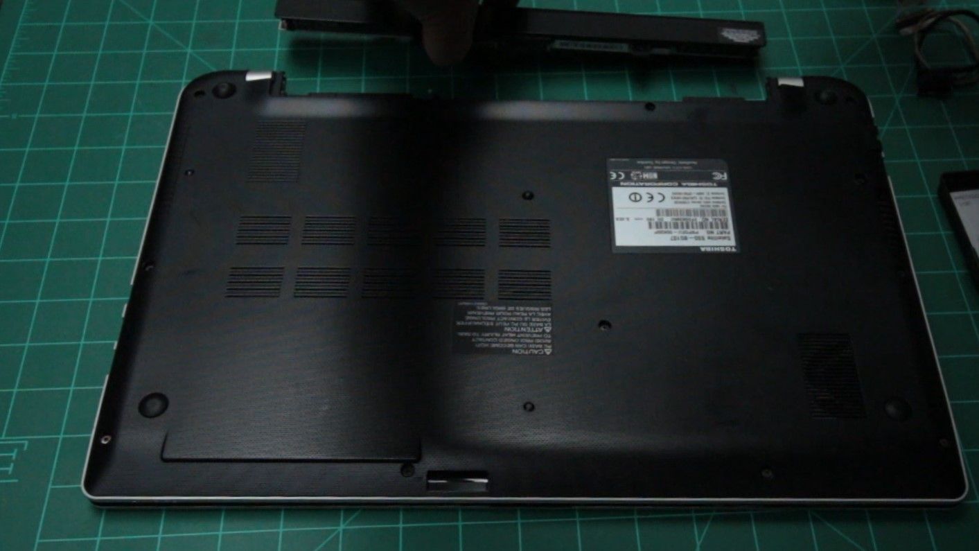 Replacing a Laptop Screen Cable : 11 Steps - Instructables