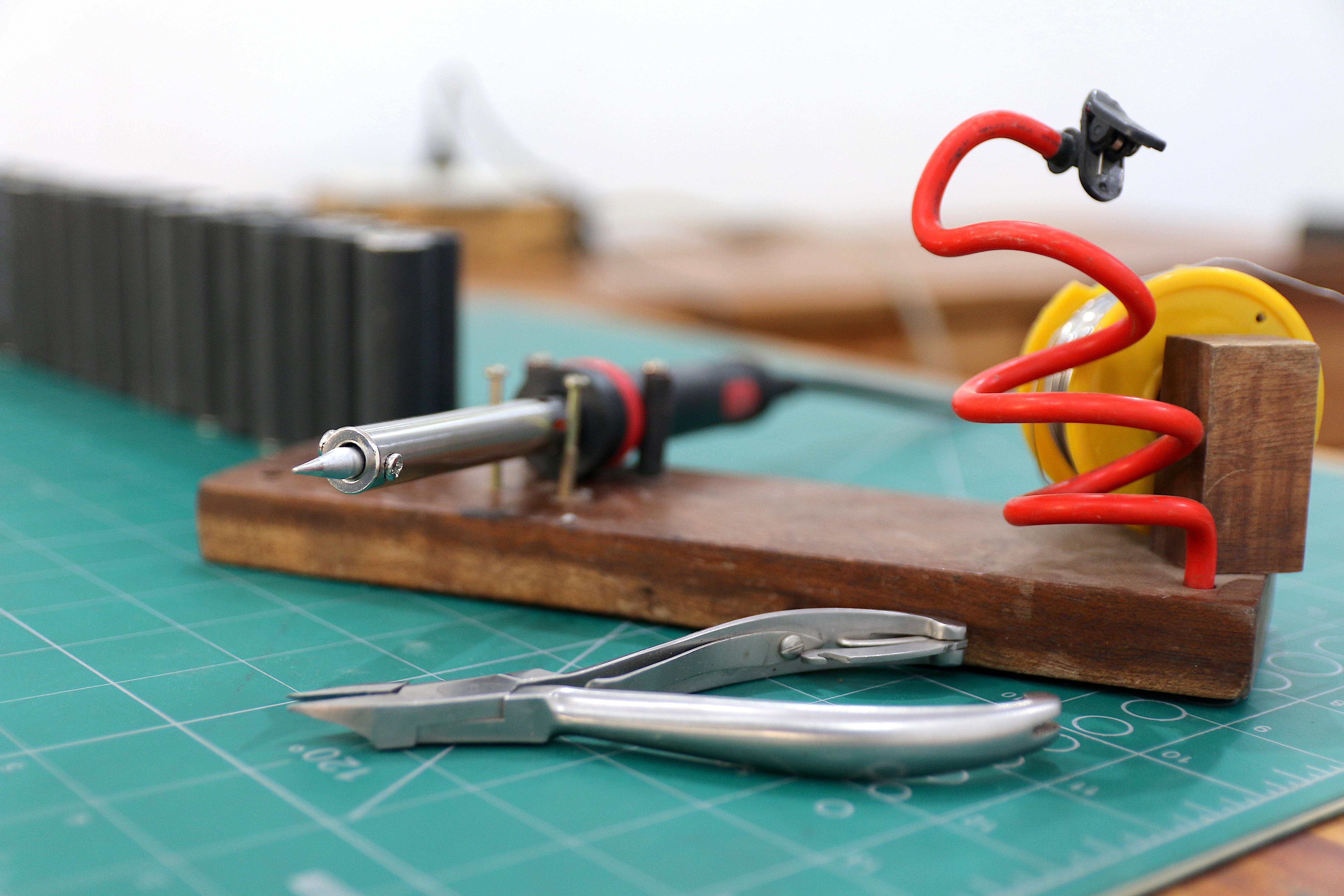 DIY Miniature Gasoline Generator : 10 Steps (with Pictures) - Instructables