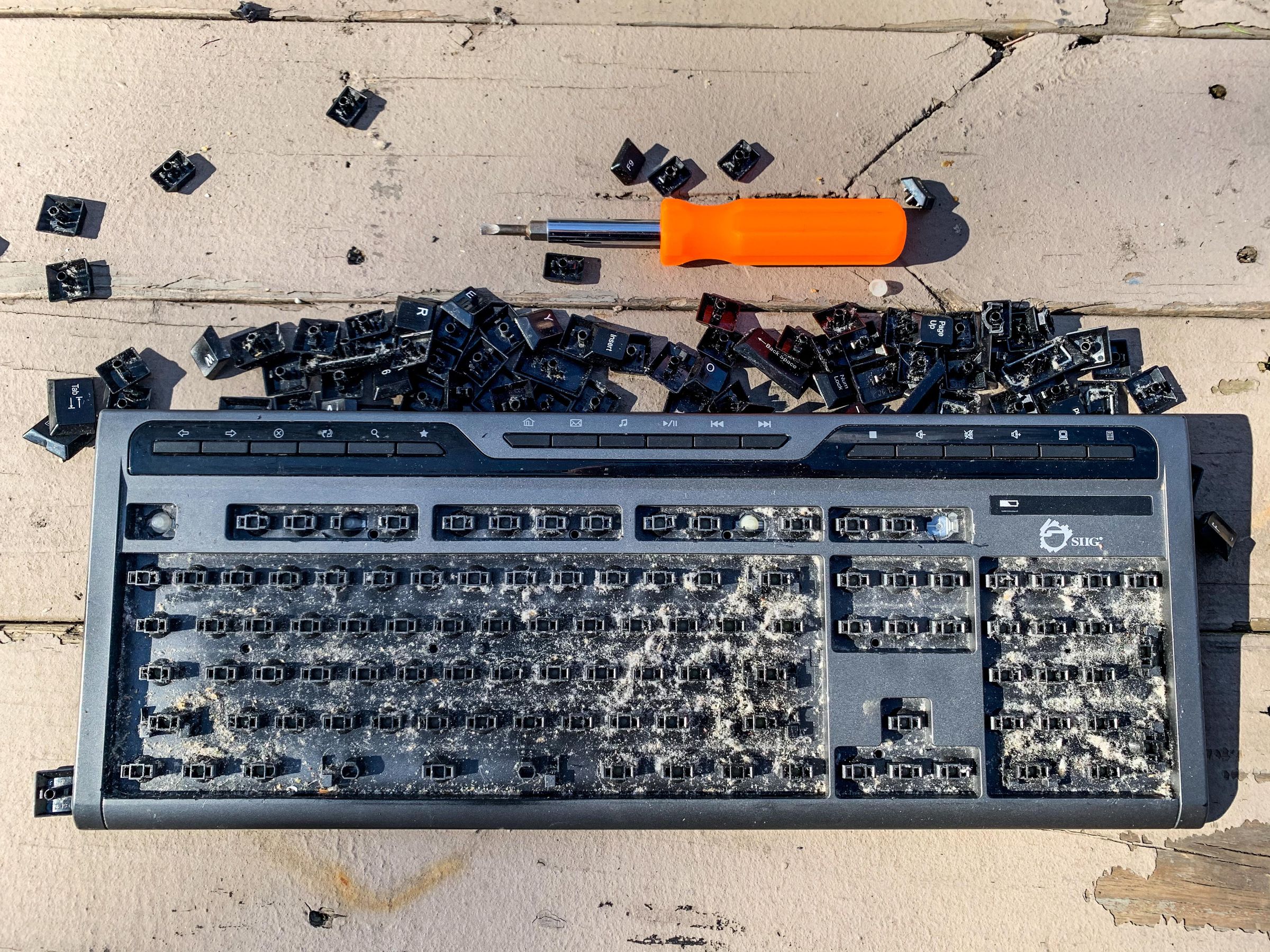 Keyboard to Desktop Sand Garden : 9 Steps (with Pictures) - Instructables