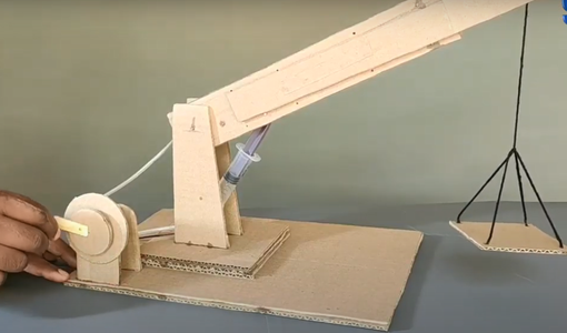 Hydraulic Crane From Cardboard With Pulely : 8 Steps - Instructables