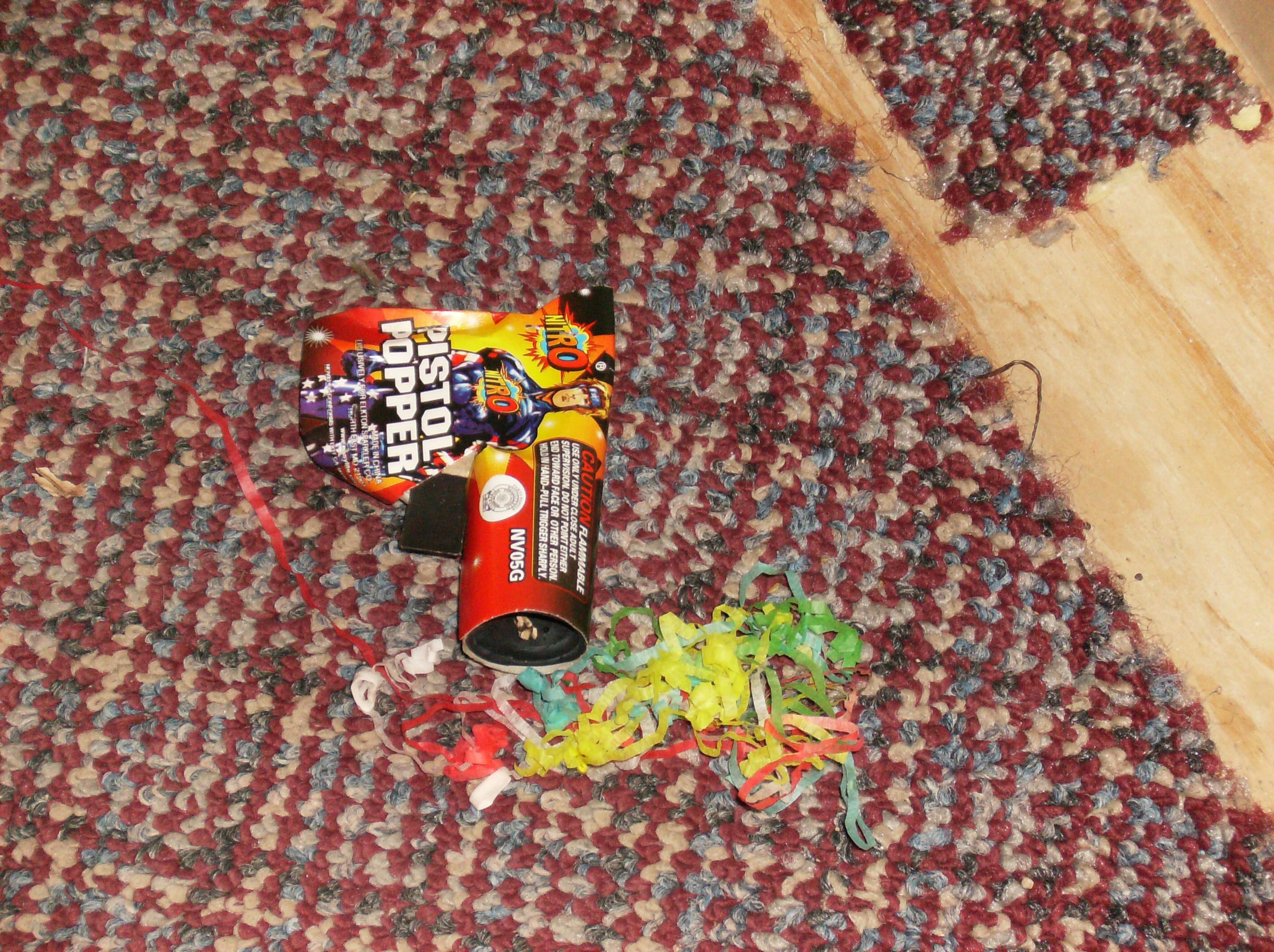 MINI FLASH BANG : 4 Steps - Instructables