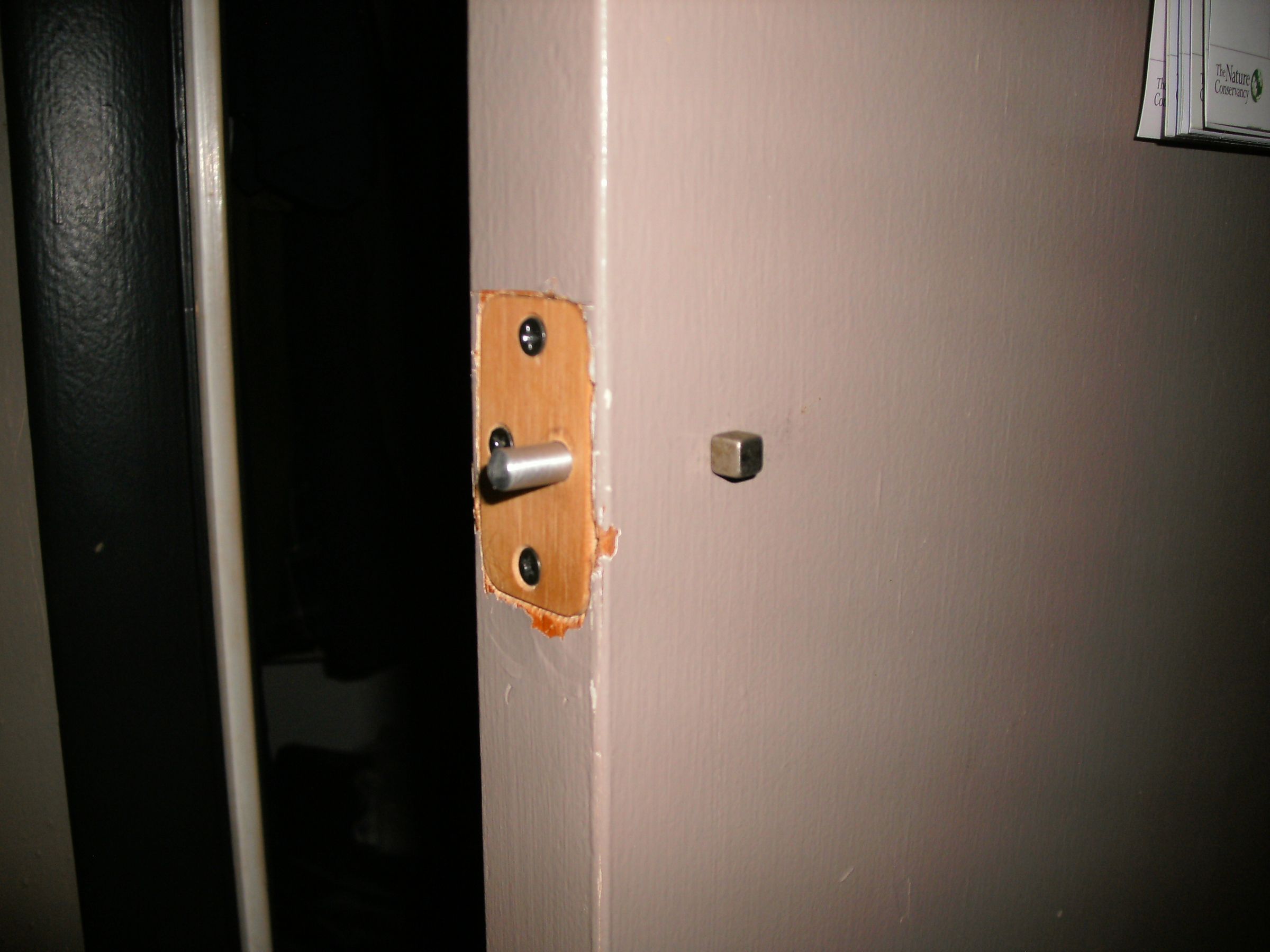 Hidden Magnetic Door Bolt : 4 Steps (with Pictures) - Instructables