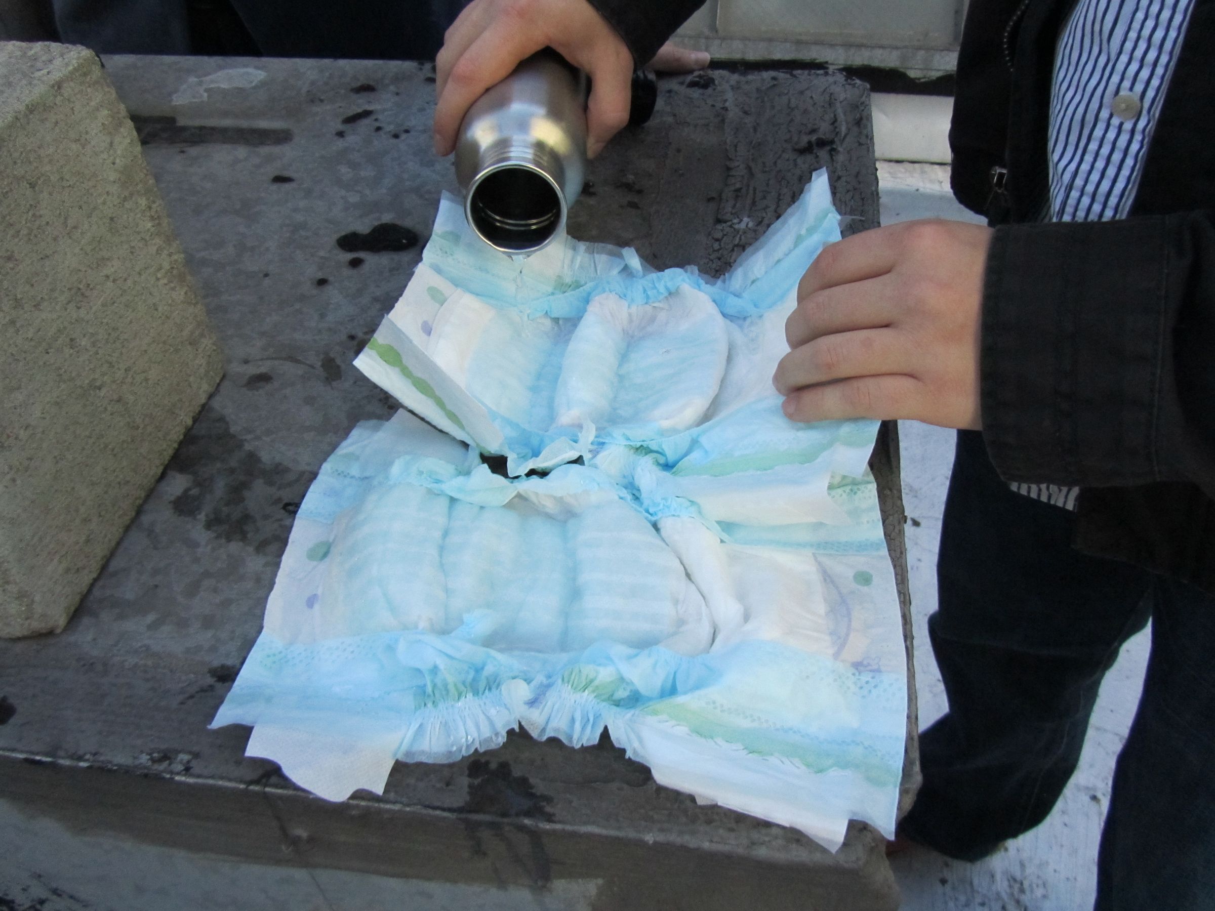 11 Unusual Uses for Diapers : 12 Steps (with Pictures) - Instructables