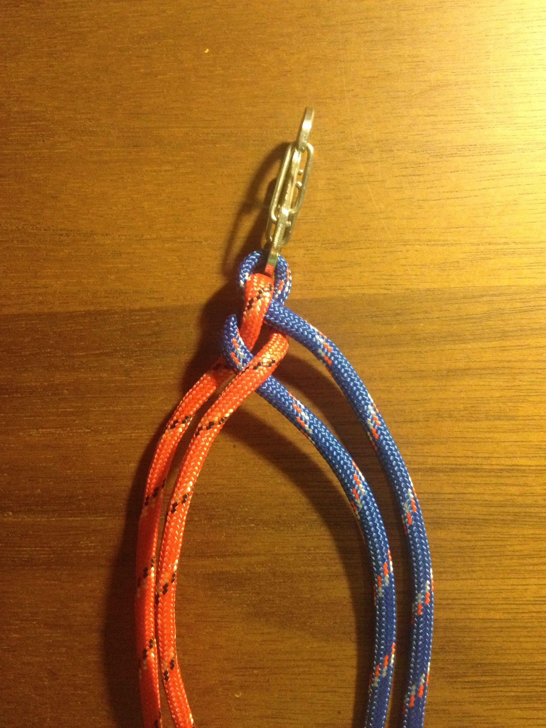 Paracord Necklace- Four Strand Round Braid : 5 Steps - Instructables