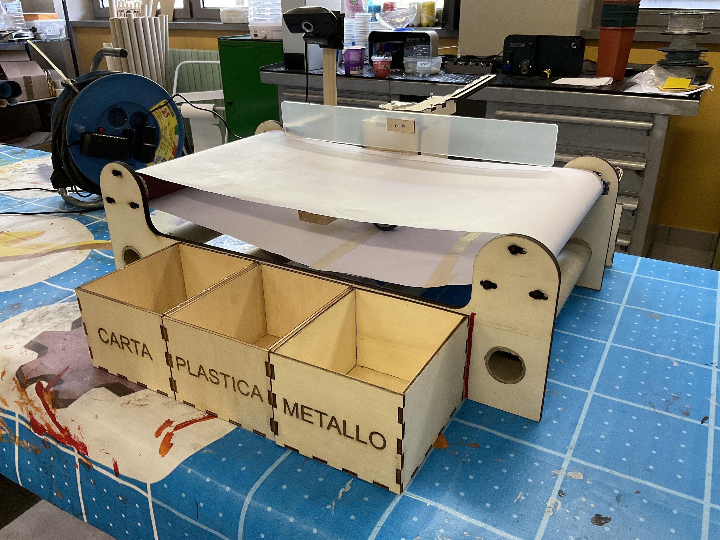 Smart Bin Sense - Automated Waste Sorting : 9 Steps - Instructables