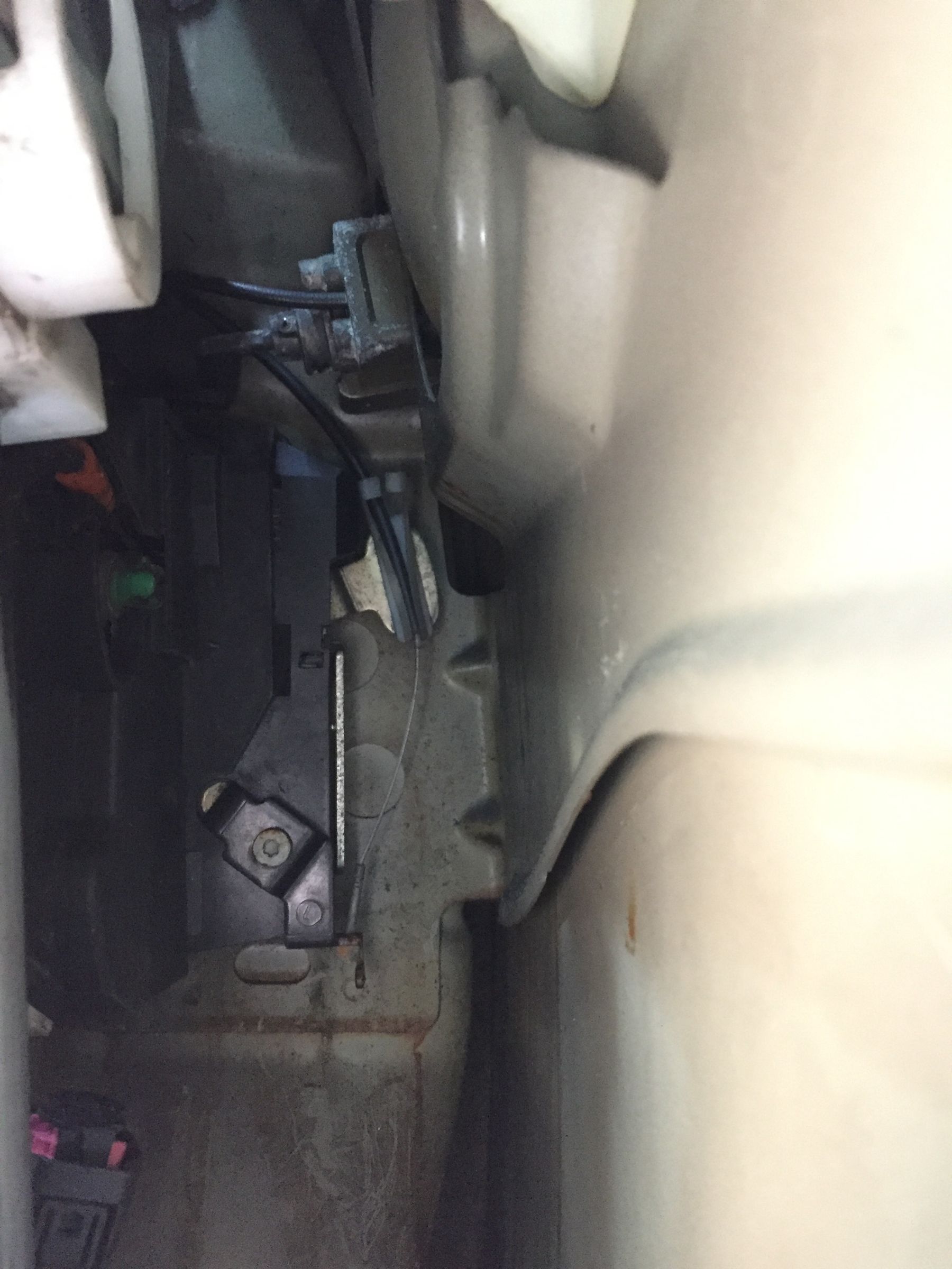 Repair Mini Cooper Electric Door Lock Actuator / Locking Mechanism : 18 ...