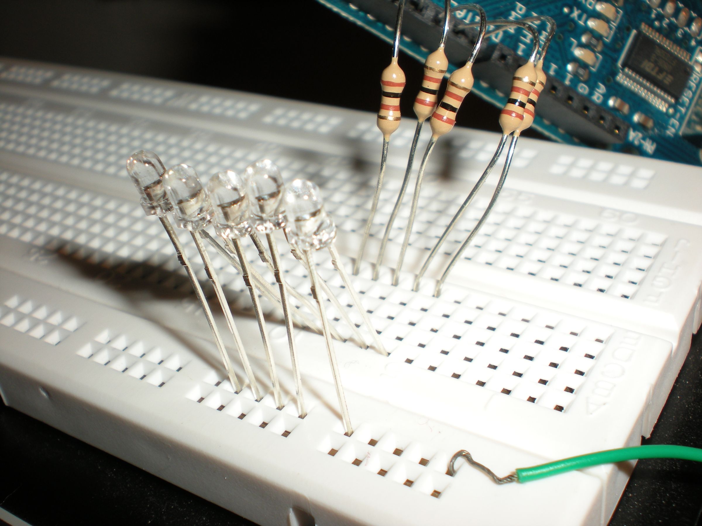 Beginning Arduino (Ports, Pins and Programming) : 6 Steps - Instructables