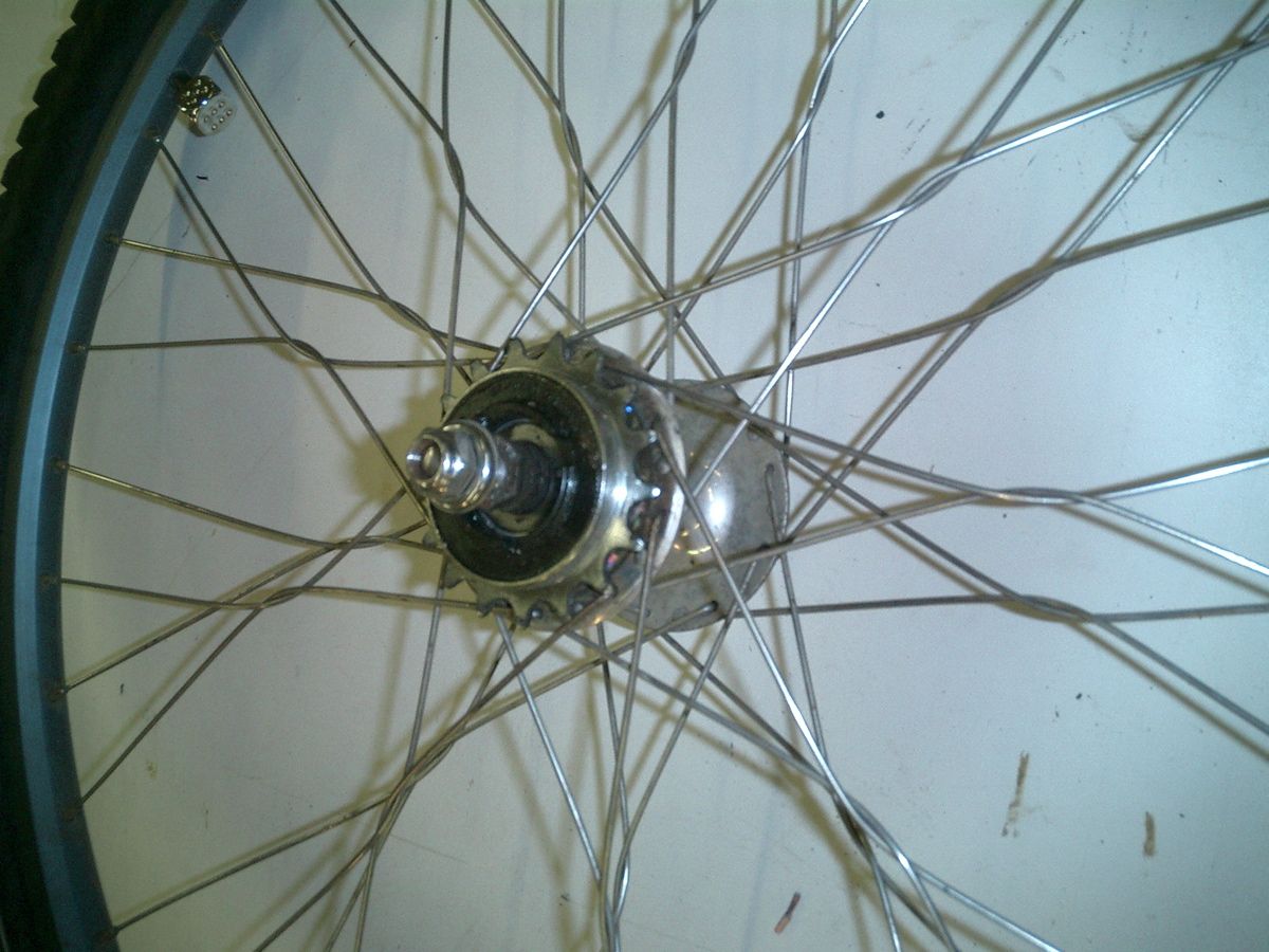 Twisted Spoke Bicycle Wheel Lacing - Flowers! : 9 Steps (with Pictures ...