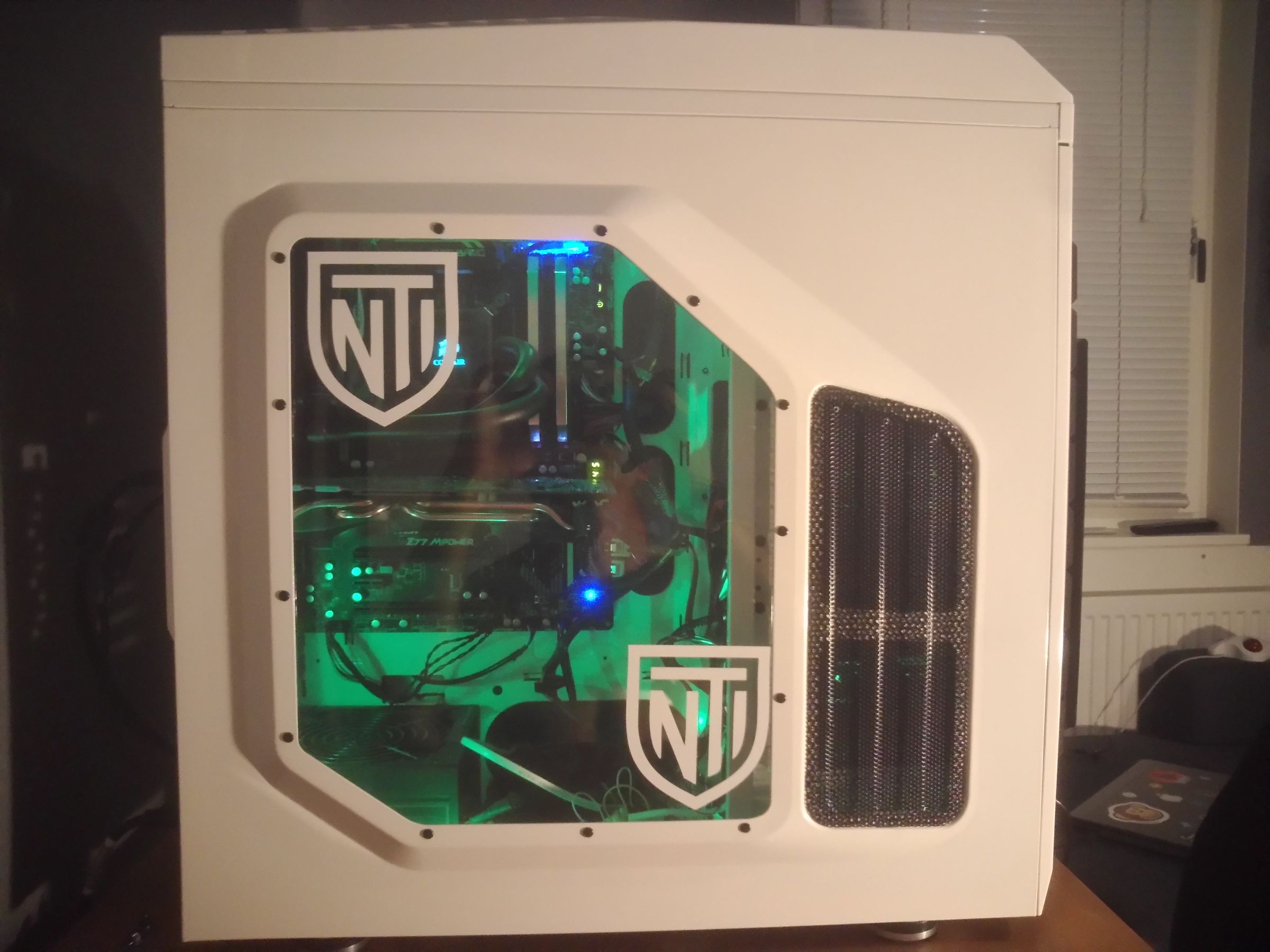 Bluetooth Controlled Chassi Lights : 11 Steps - Instructables