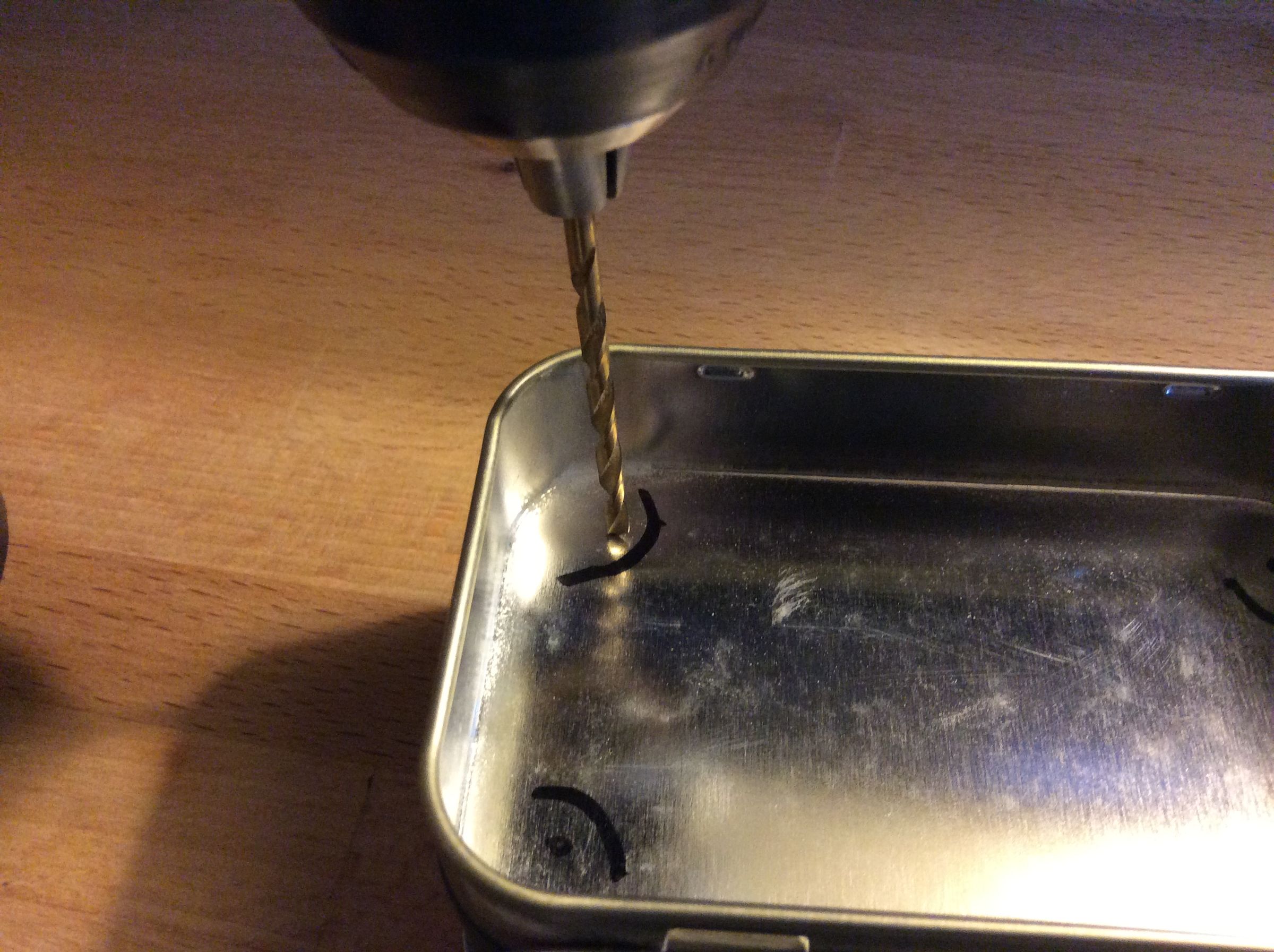 Double-wide Altoids Project Tin : 7 Steps (with Pictures) - Instructables