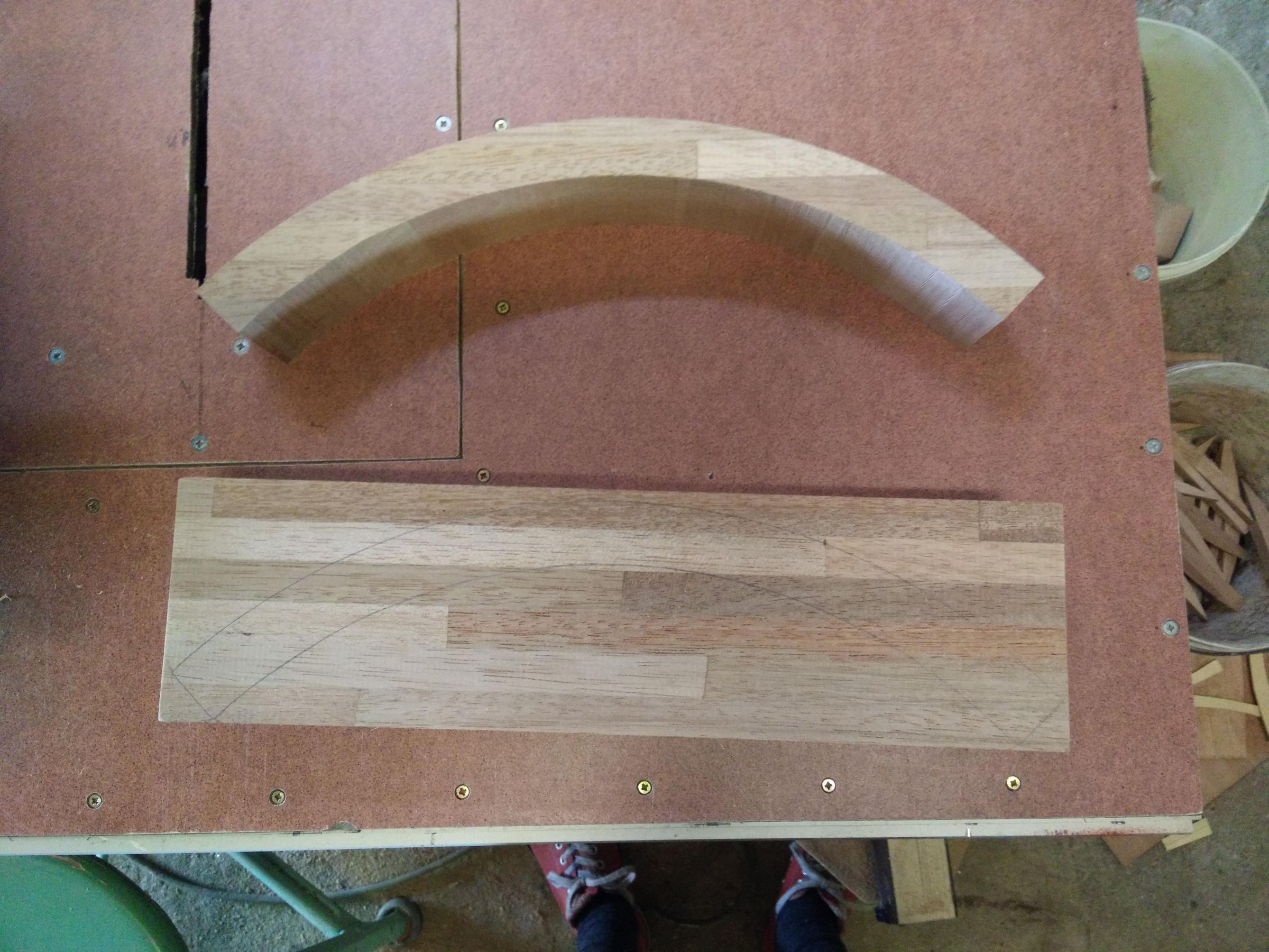 How to Make a Round Window Frame : 6 Steps (with Pictures) - Instructables