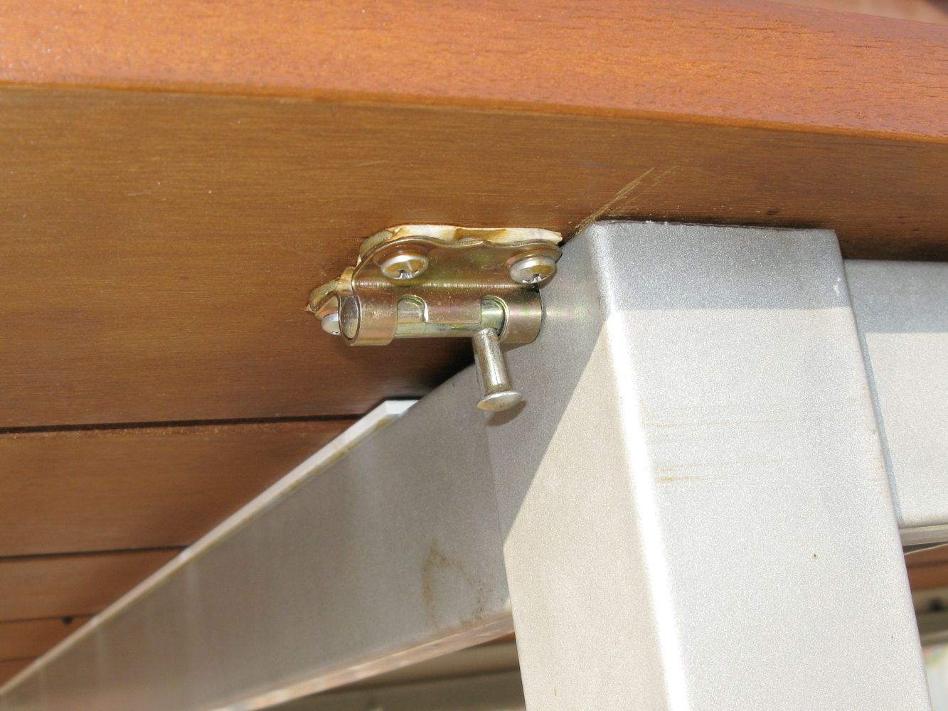 Renovated Outdoor Table : 14 Steps (with Pictures) - Instructables