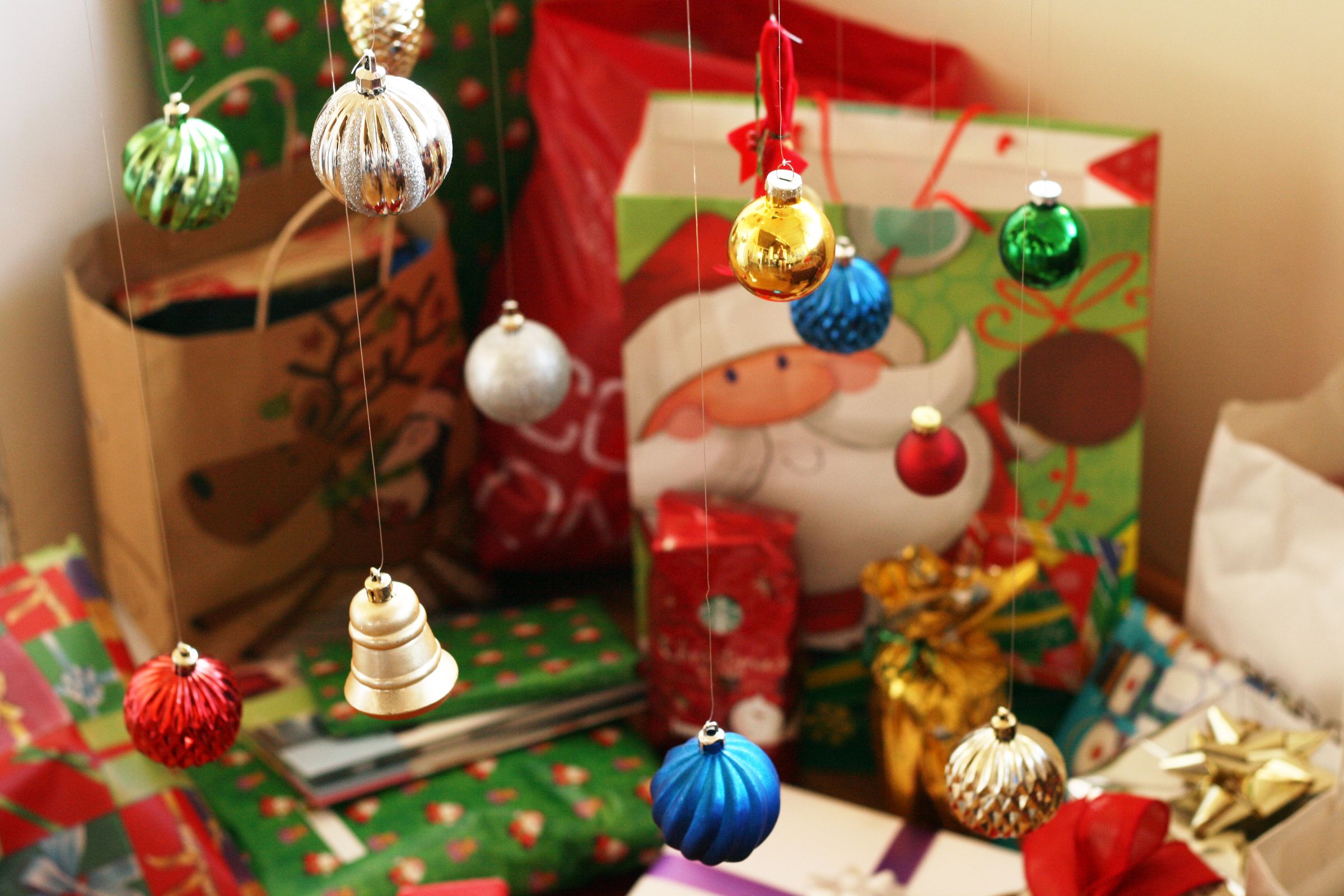 Floating Christmas Tree : 3 Steps - Instructables