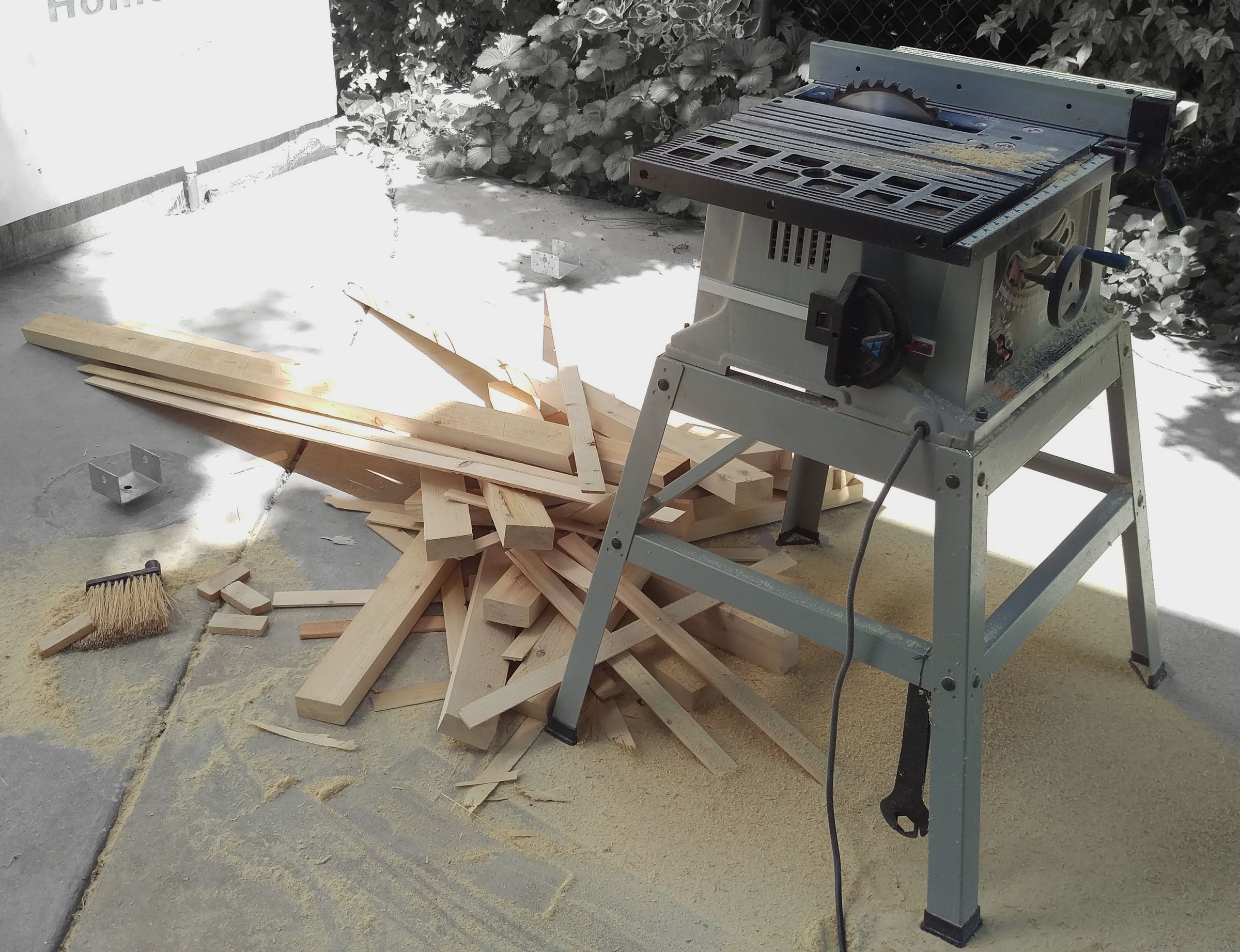 Standing Desk From Any Desk : 8 Steps (with Pictures) - Instructables