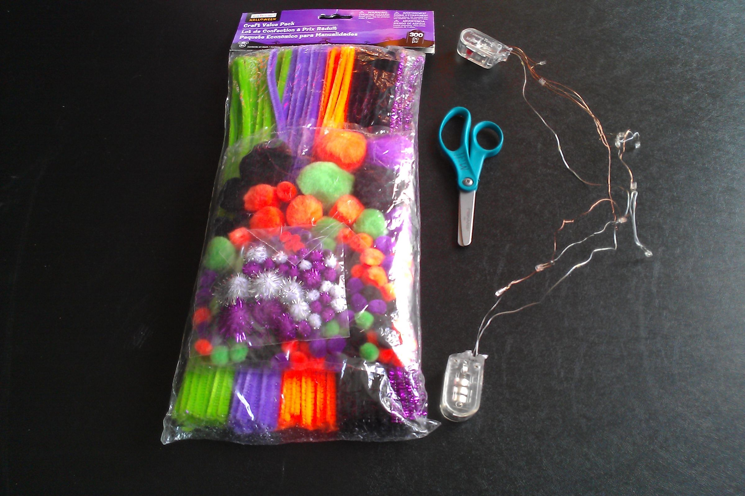 Halloween Light-Up Pipe Cleaner Necklace : 5 Steps - Instructables