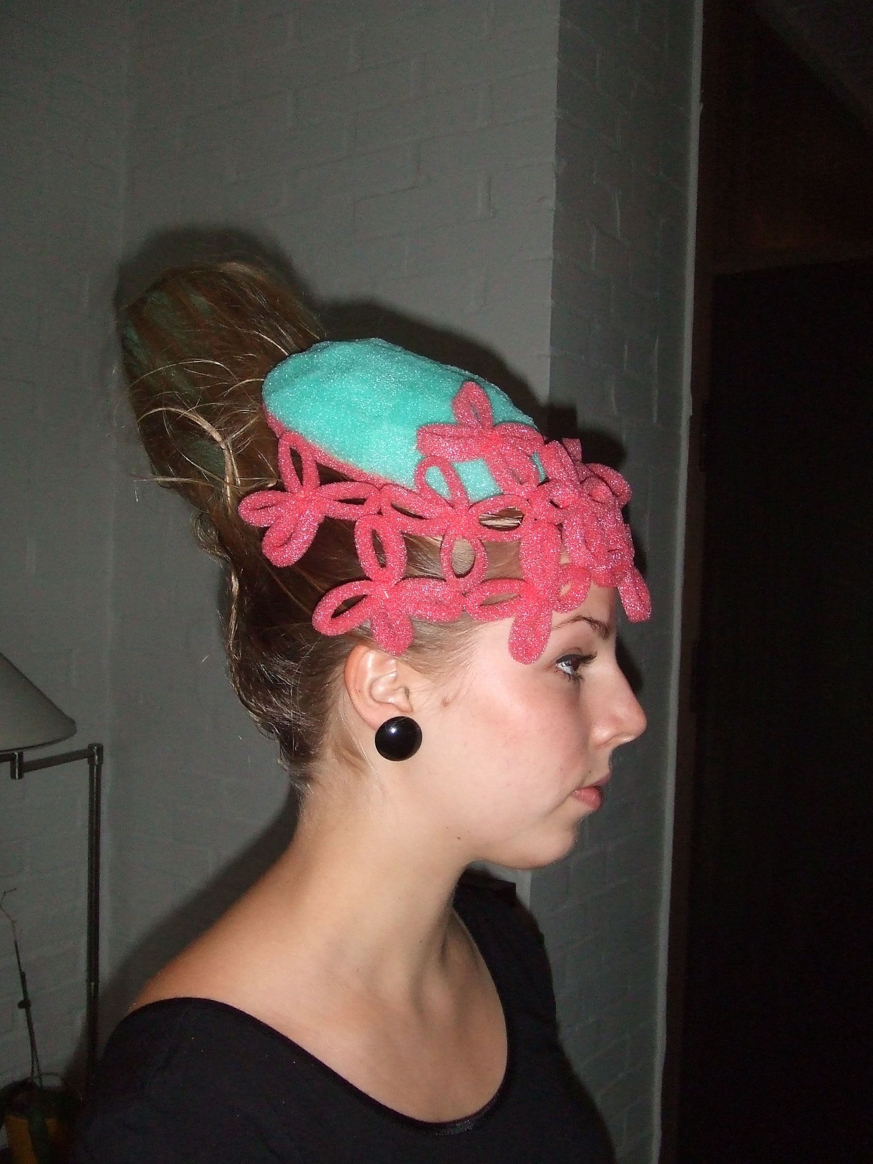 How to Make a Hat Out of Sponges : 11 Steps (with Pictures) - Instructables