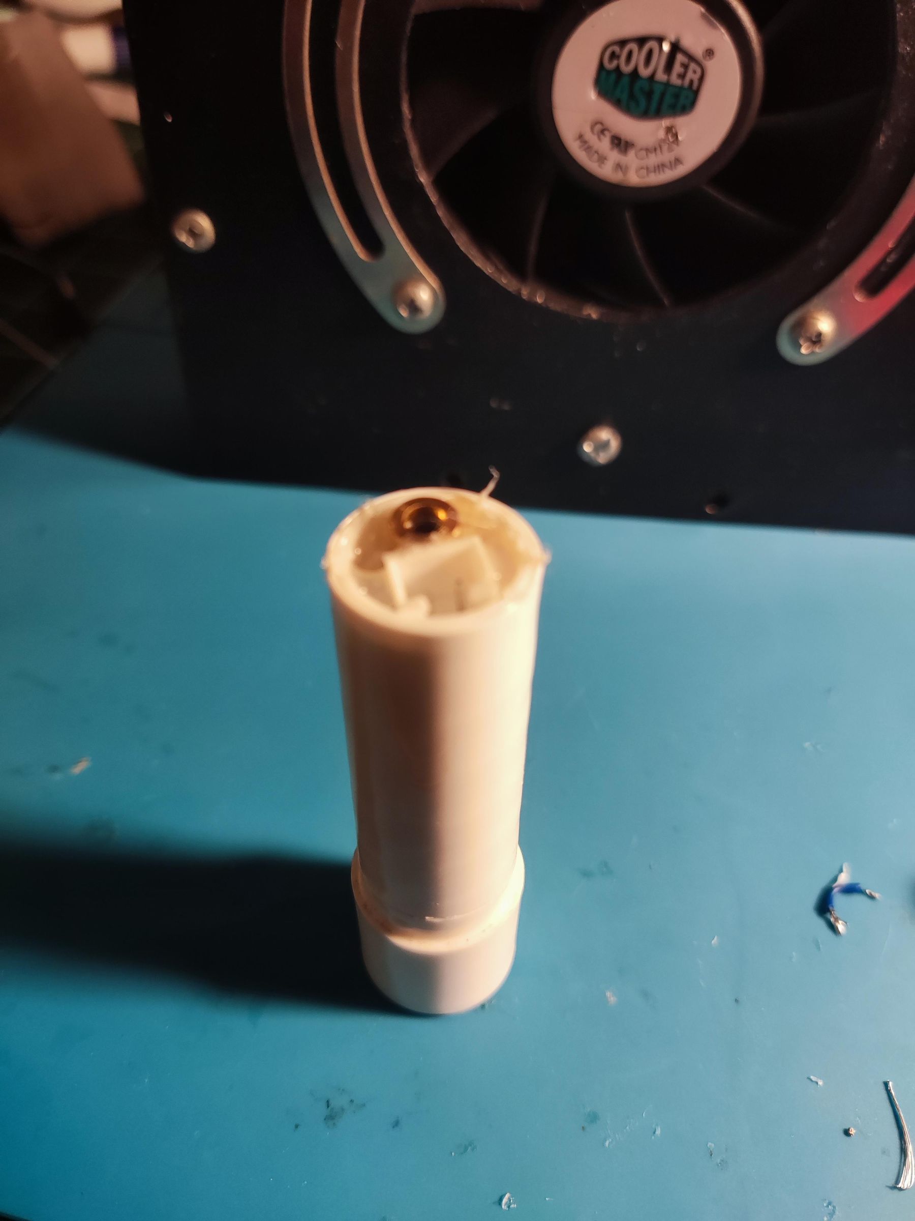 Nivea Twisting Spy Laser Rechargable Using Old Vape Lipo : 6 Steps ...