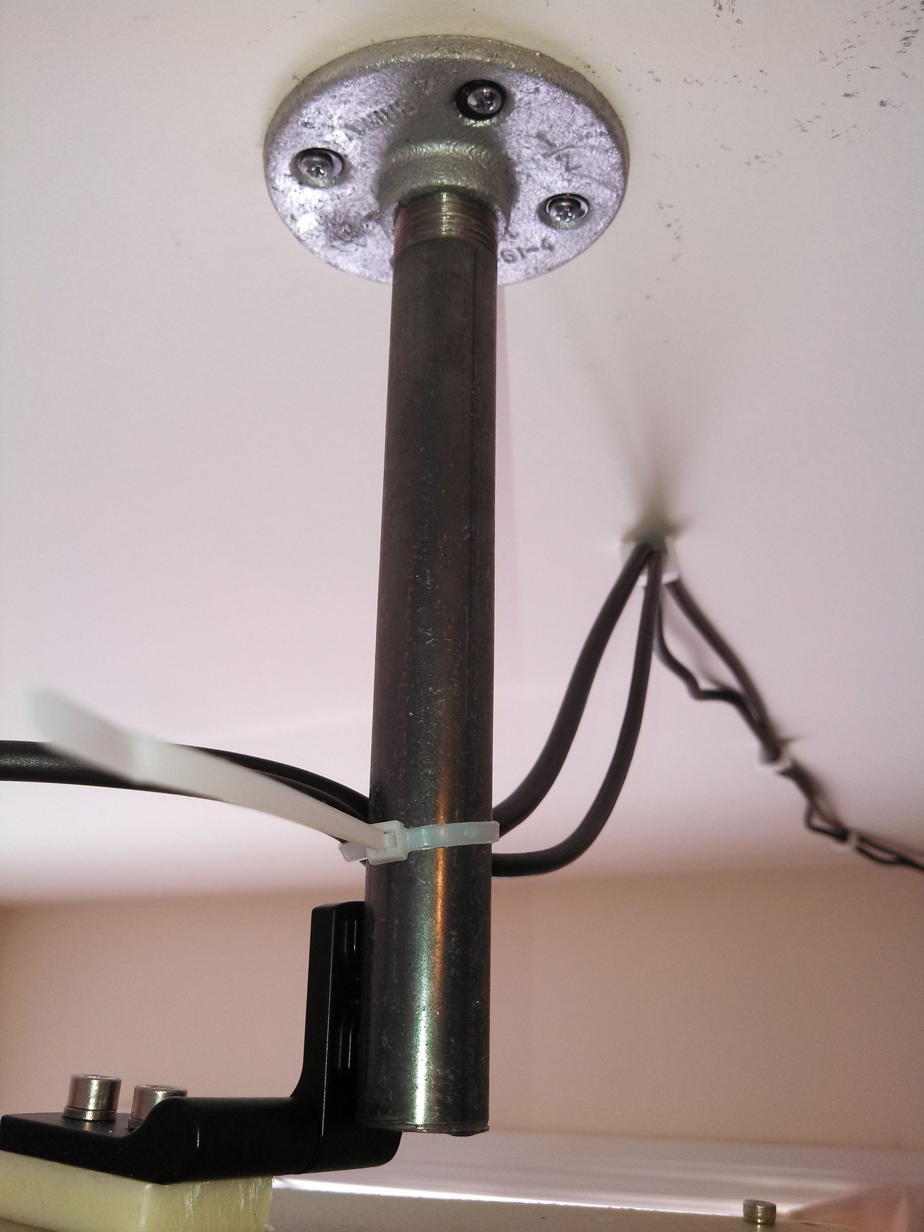 DIY Low Cost Porjector Ceiling Mount (with Pictures) - Instructables