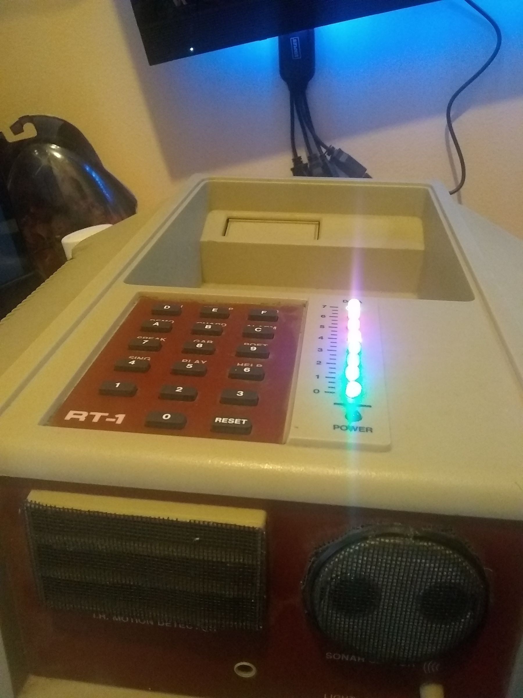 Upgrade Heathkit Hero Jr Robot With Modern Hardware : 4 Steps ...