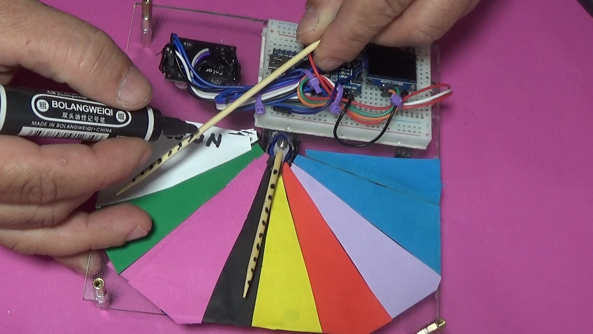 How to Make a Color Recognition Machine! : 5 Steps - Instructables