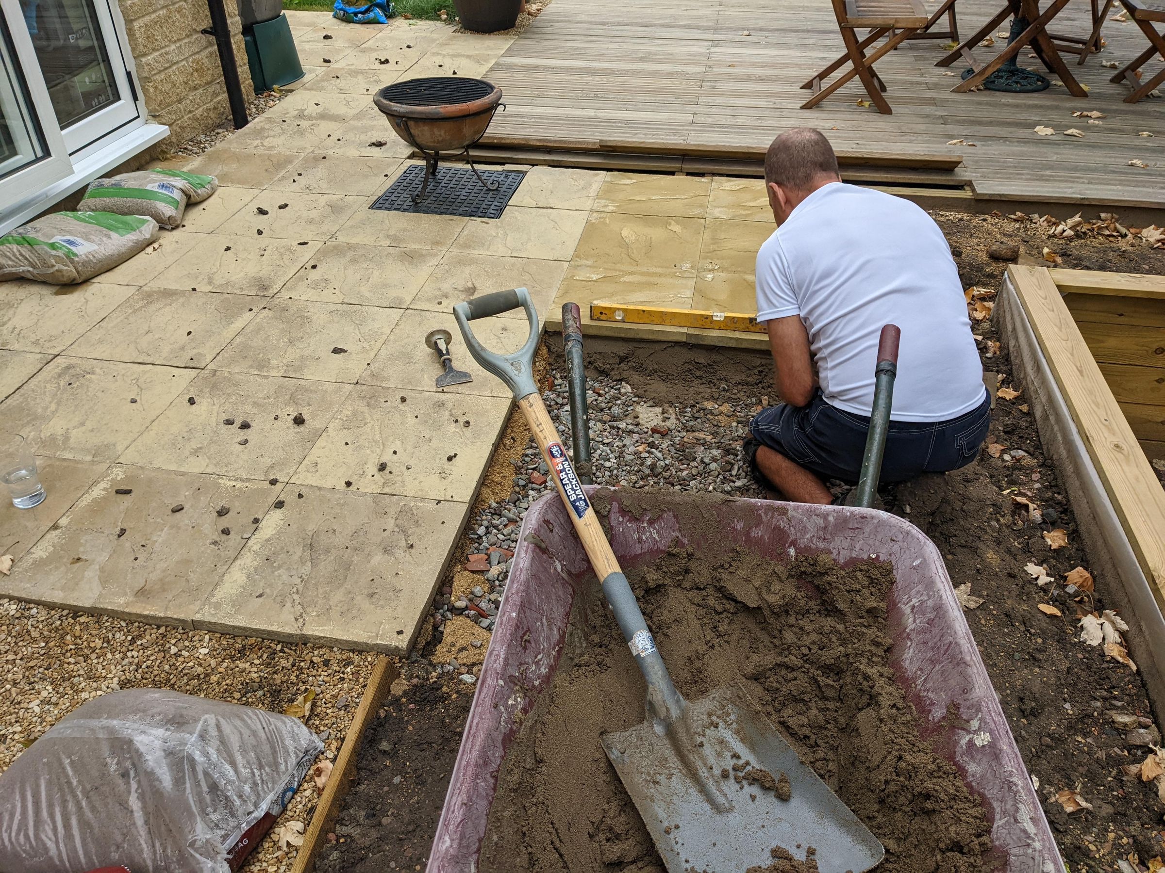 Creating a Beautiful Tiered Garden From a Boring New Build Slope : 8 ...