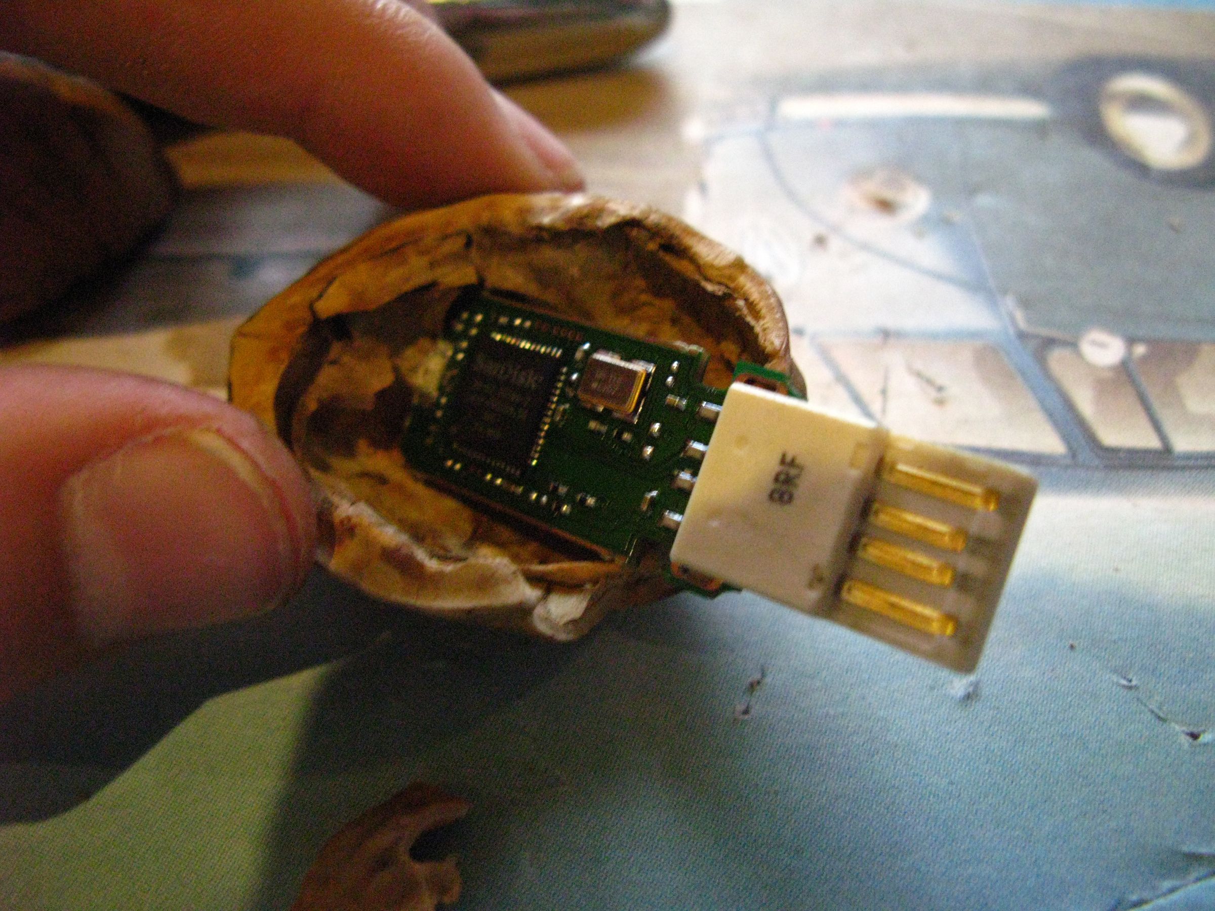 USB Walnut : 5 Steps - Instructables